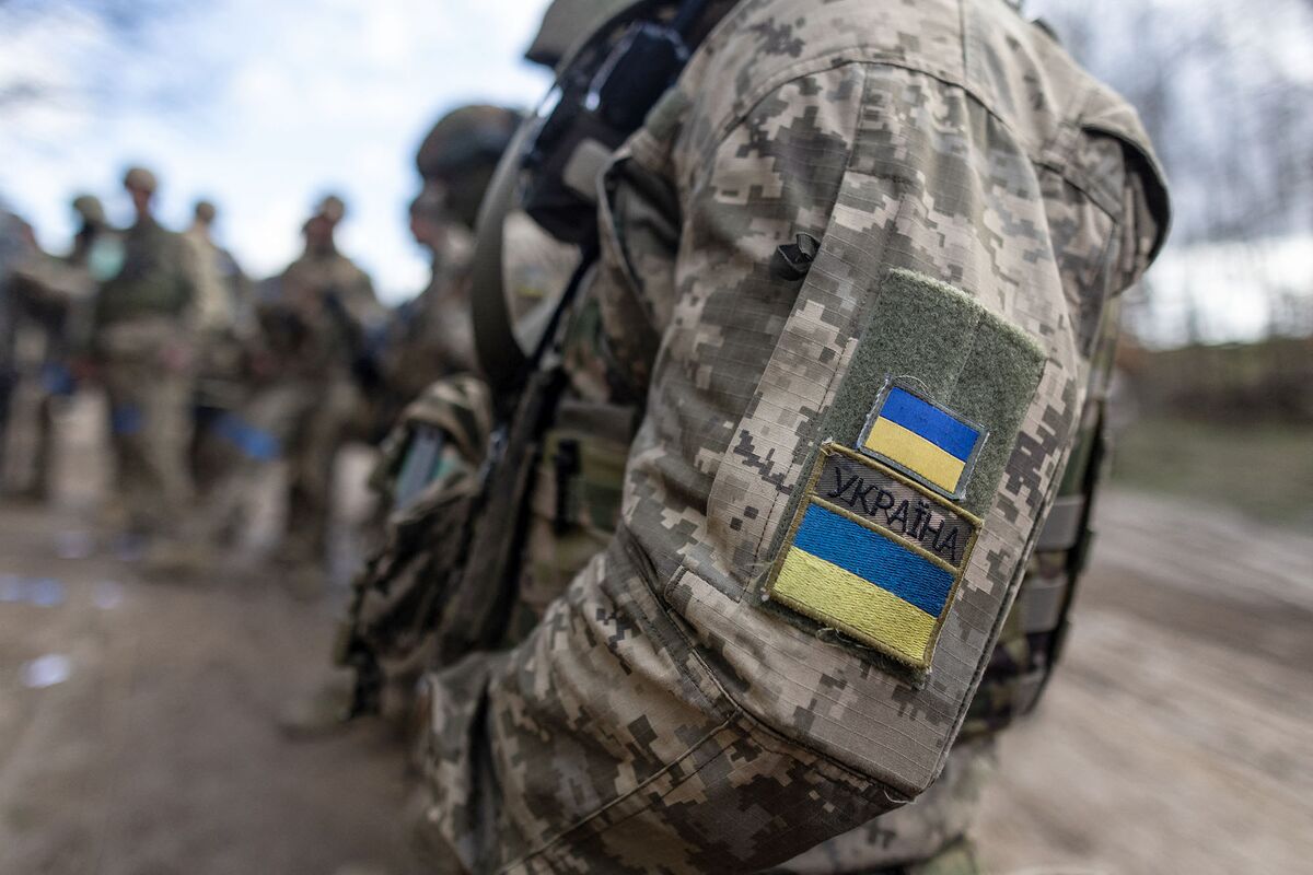 Swiss Aim to Host Conference on Ukraine Peace Plan Mid-June - Bloomberg
