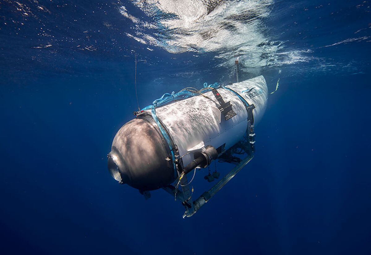 Missing Tourist Sub Could Have Faced 3 Disasters, Titanic Explorer Says ...