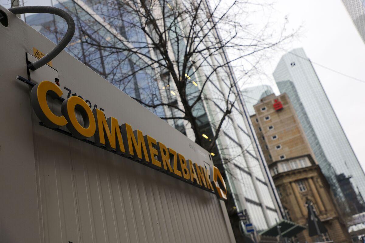 German Banks Fall Out of Top Bund Dealer Rankings for First Time ...