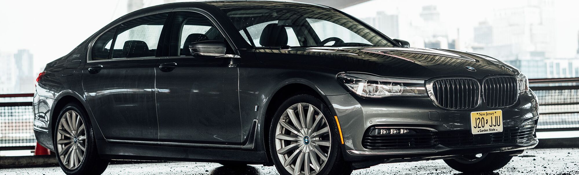 Want to Quietly Impress Your Neighbors? Buy the BMW 7-Series E-Hybrid ...