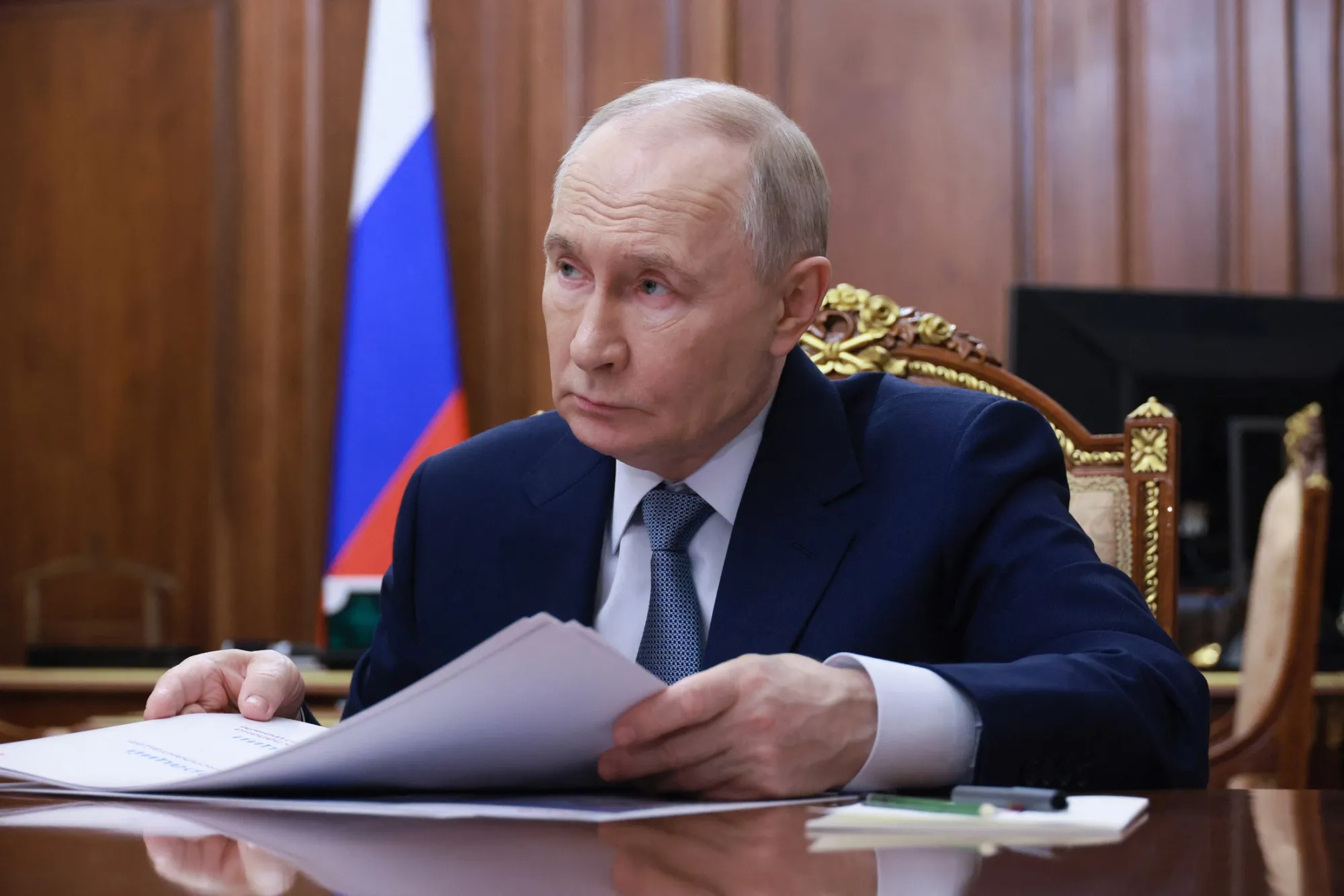Kremlin Loyalist Turns on Putin as Russians Start to Tire of War ...
