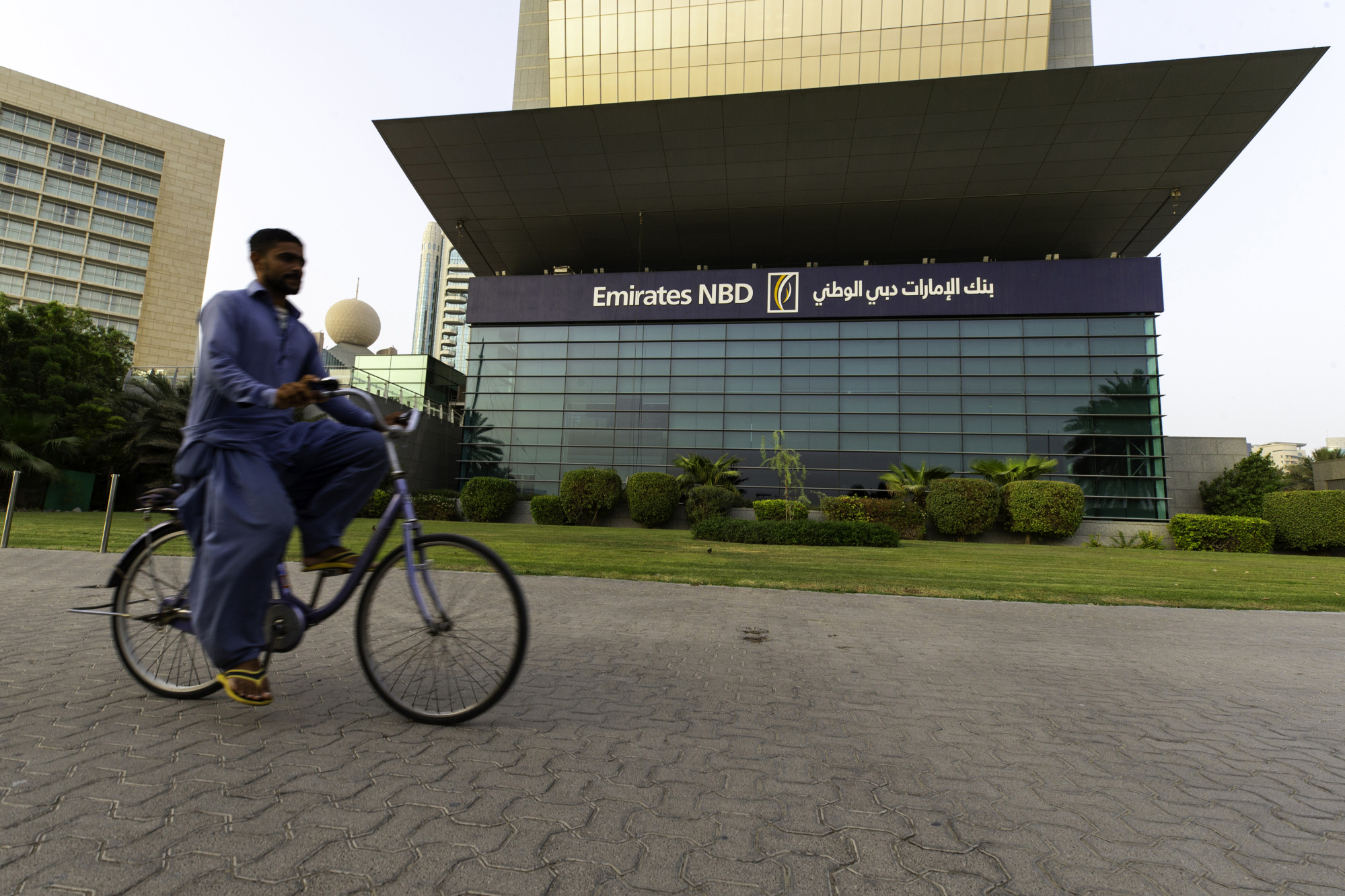 Emirates NBD Gets Approval to Open 20 Branches in Saudi Arabia - Bloomberg