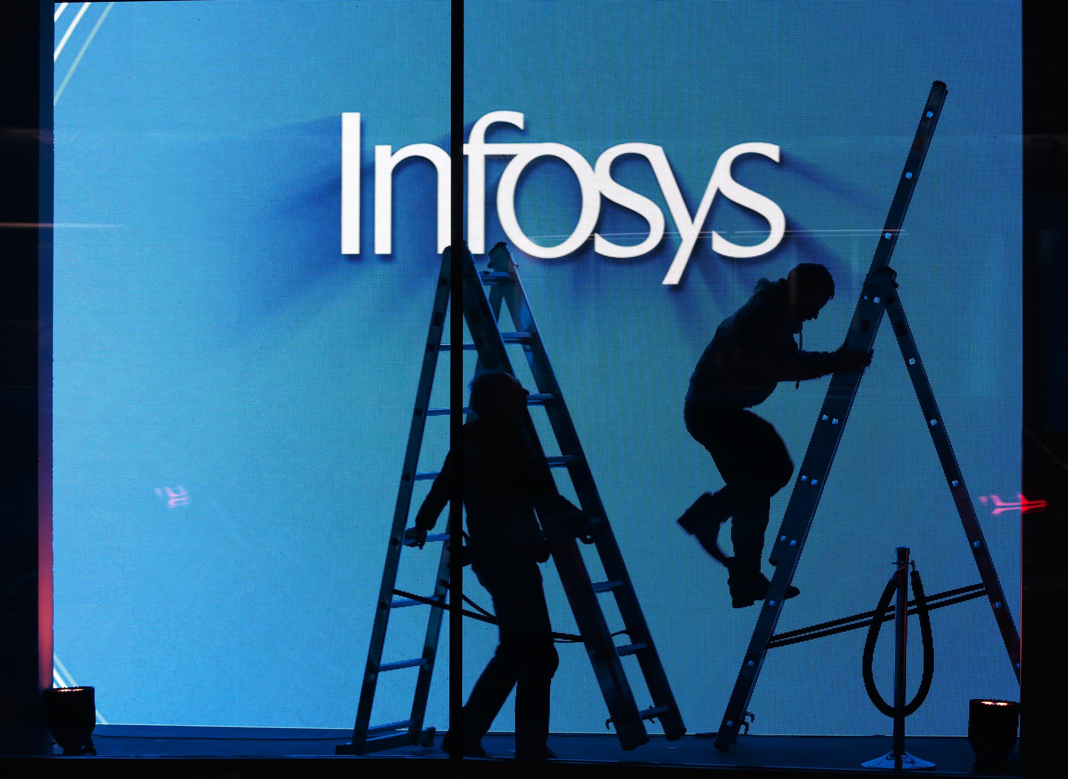 Infosys Boosts Investor Payout as Sales Forecast Disappoints - Bloomberg