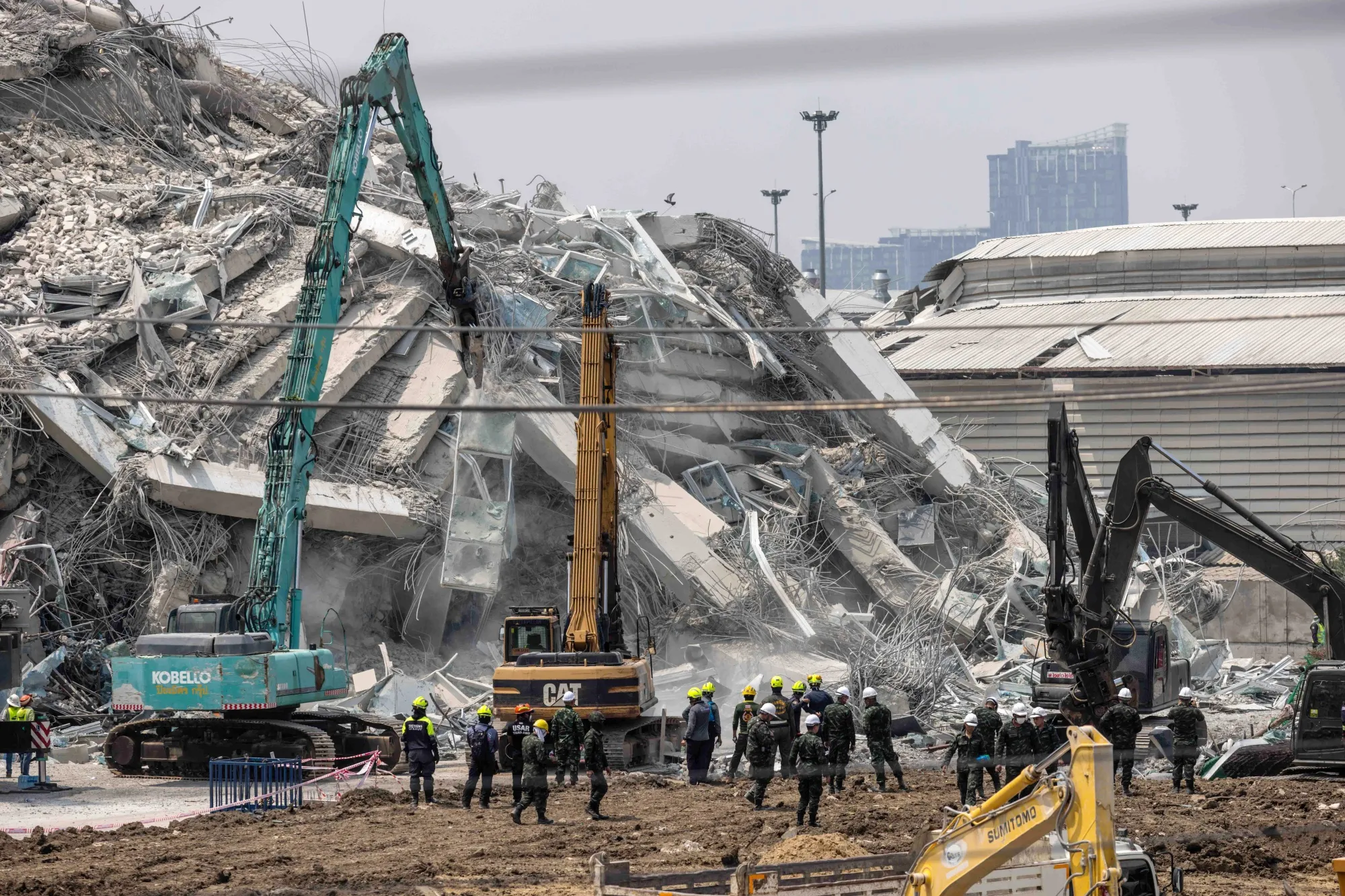 Bangkok Building Collapse Tied to Construction and Design Flaws - Bloomberg