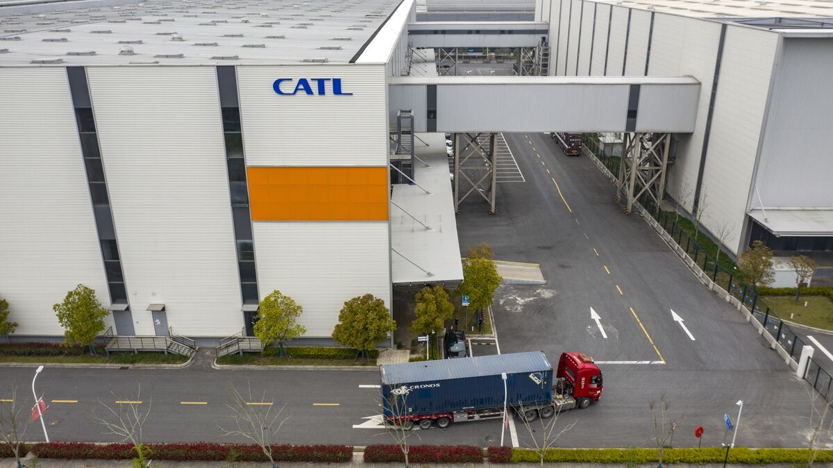 CATL Unveils New Car Chassis It Says Can Withstand Fires From Crashes ...