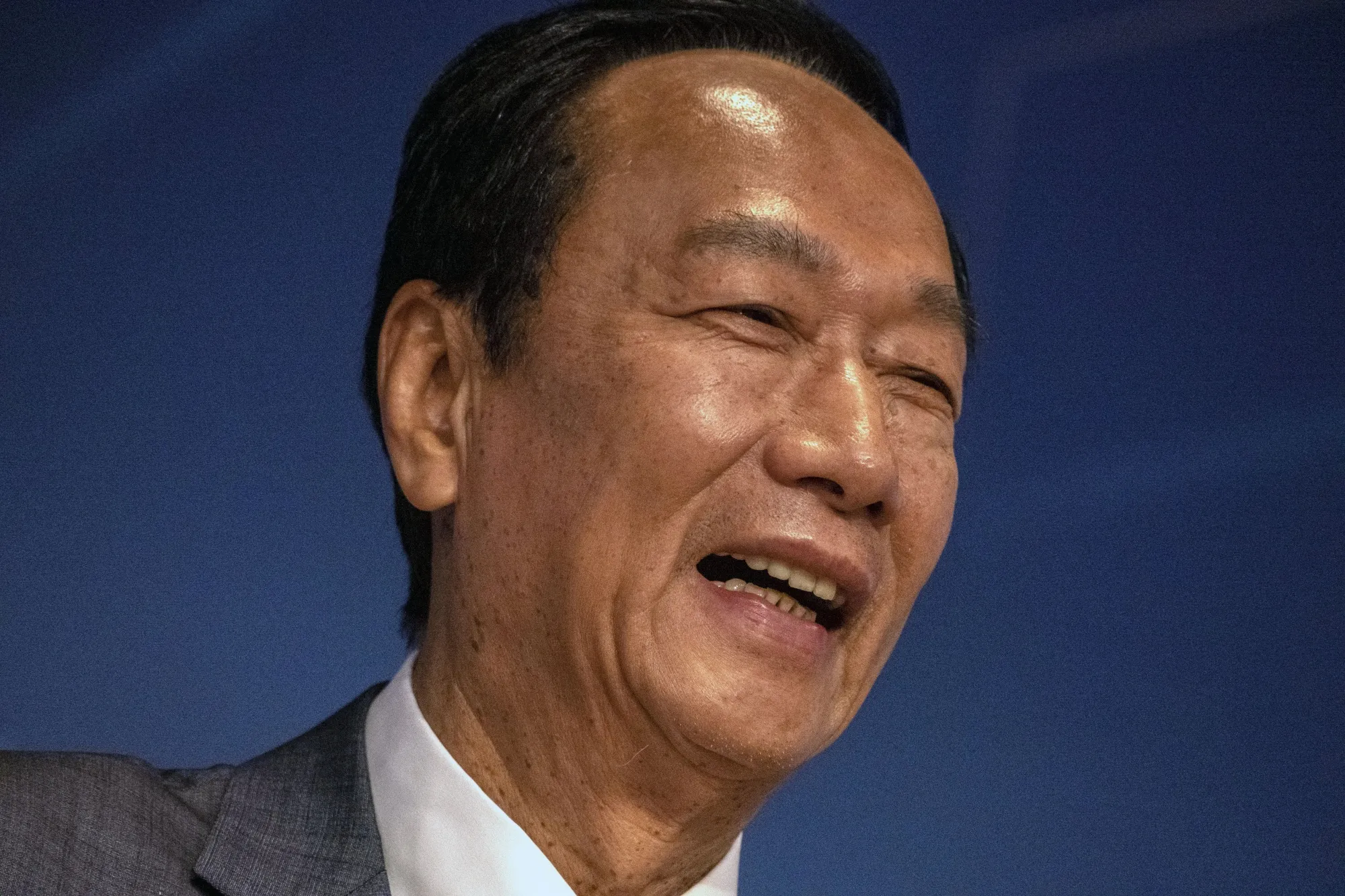 Foxconn Founder Gou Deemed Eligible to Run in Taiwan Election - Bloomberg