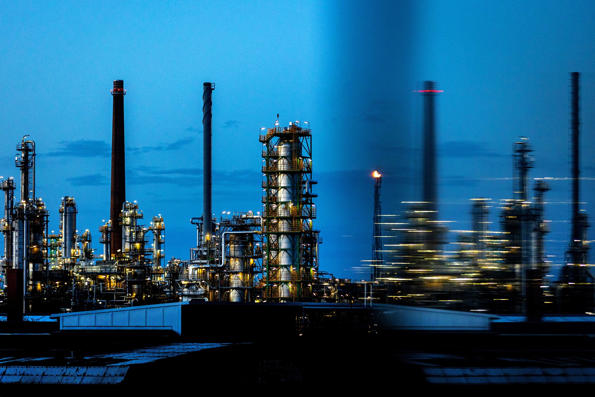 Kazakhstan Ready to Pipe Crude to Germany as Russia Cutoff Looms ...