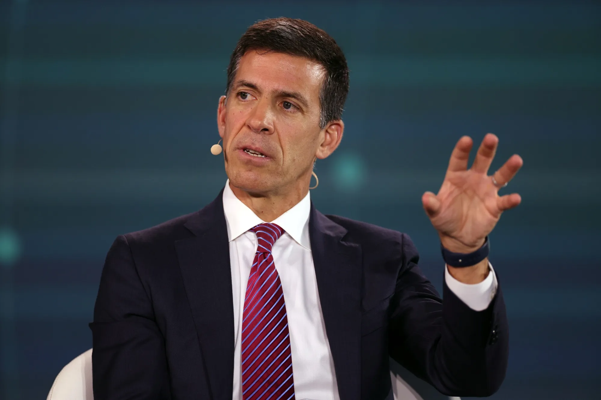 Goldman Boosts COO John Waldron’s Pay Despite Profit Slump - Bloomberg