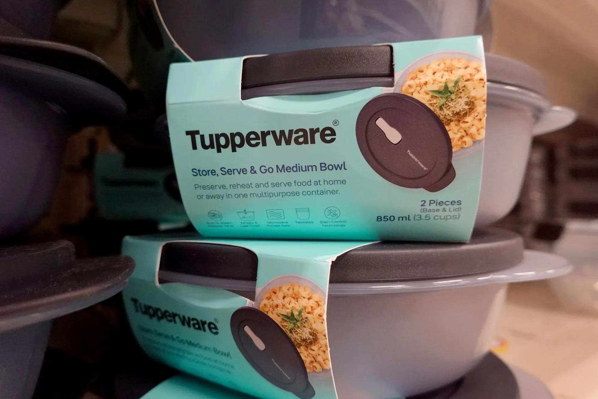 Tupperware Bankruptcy Spat With Lenders Delays Pay for Door-to-Door ...