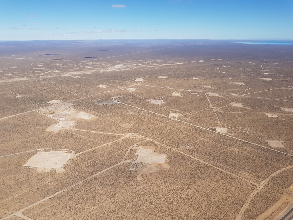 Ex-YPF Chief Opening Spigots in Argentina's Vast Shale Play - Bloomberg