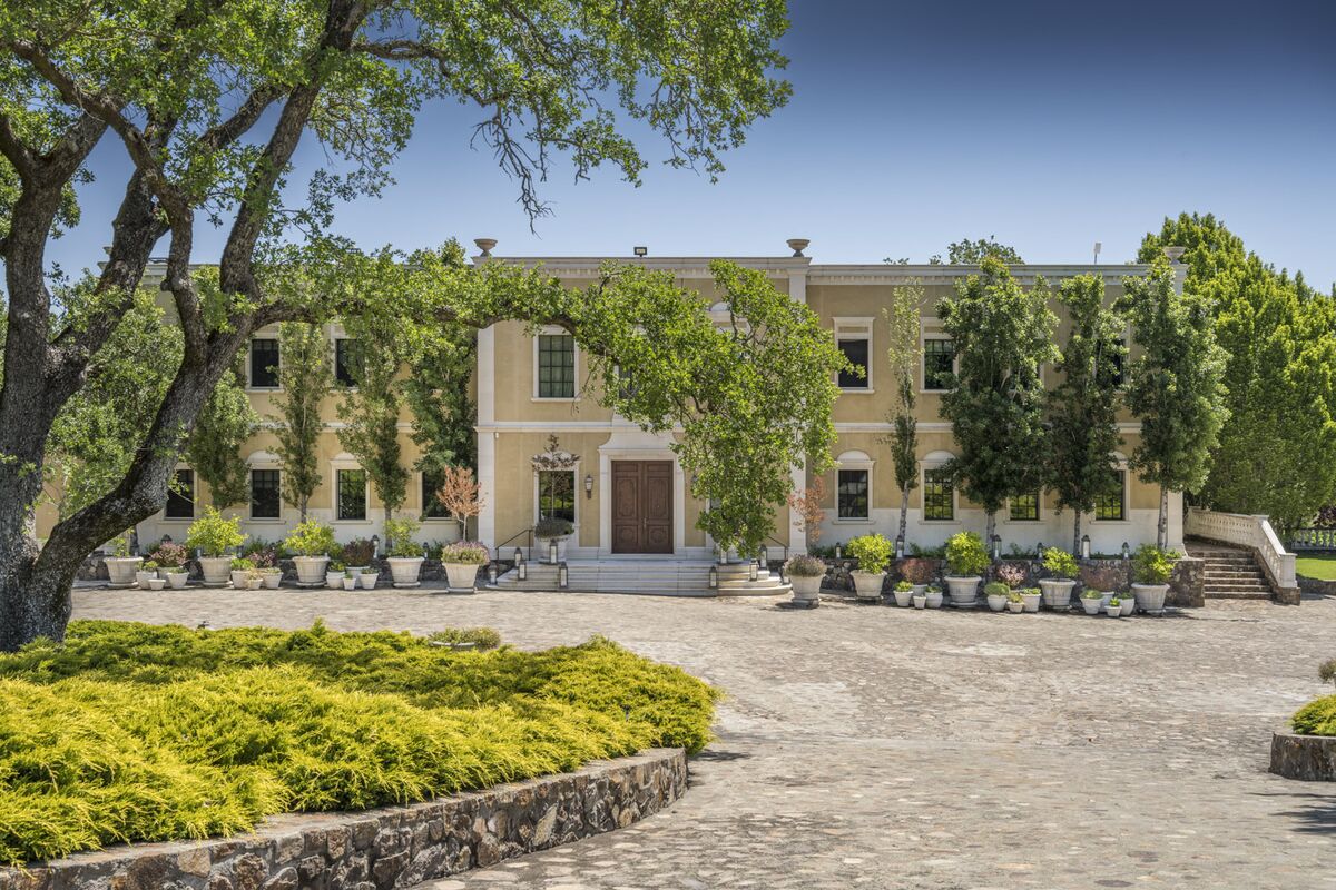 A Huge Sonoma Mansion Hits the Market for $15 Million - Bloomberg