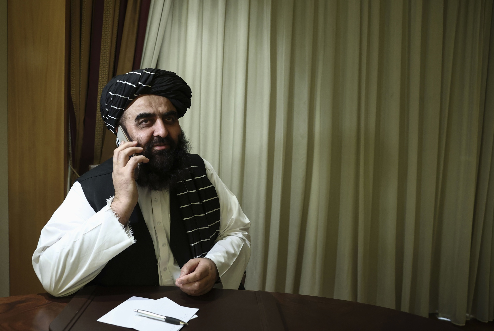 Taliban Foreign Minister Muttaqi to Visit Pakistan on Nov. 10 - Bloomberg