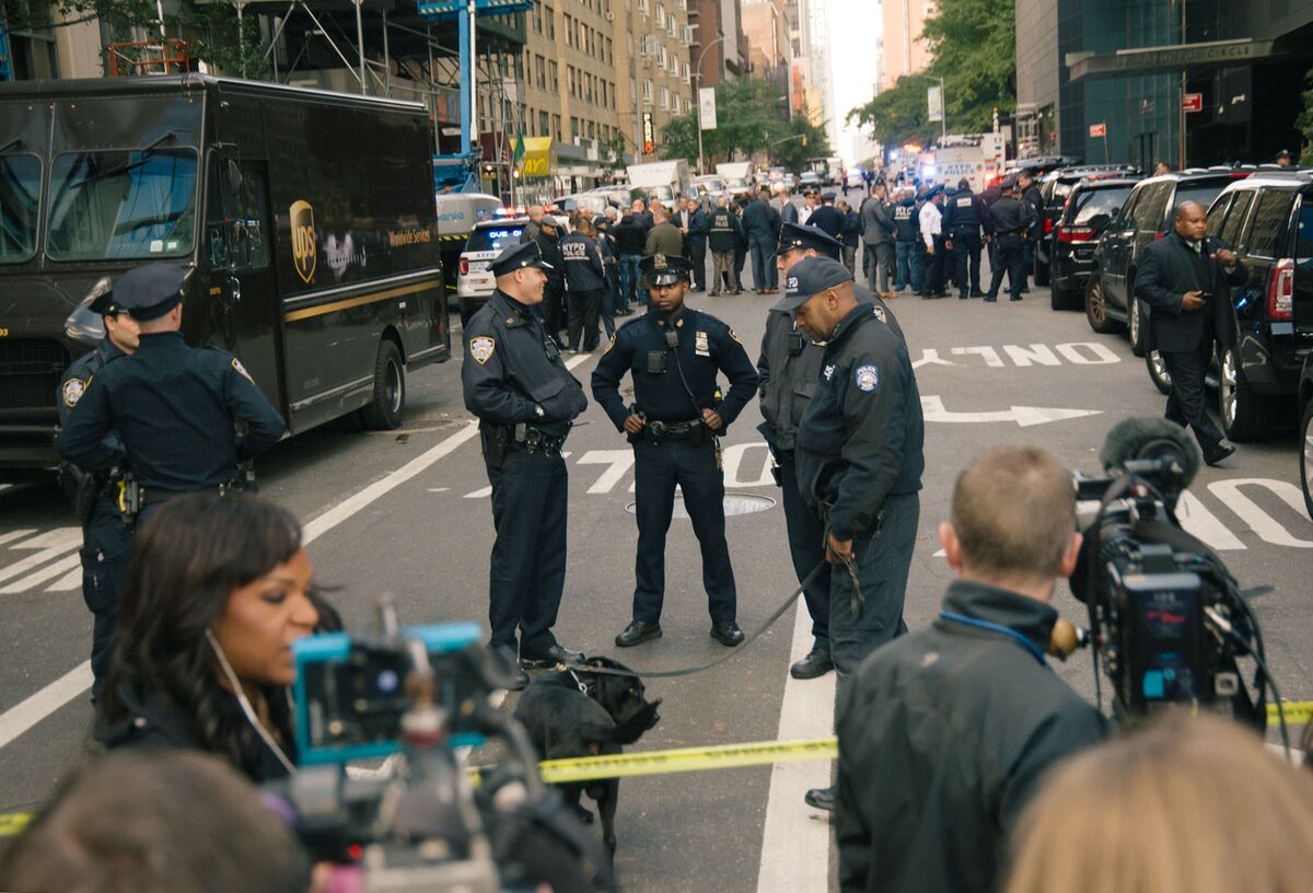 Trump Faults Media for Political Hostility After CNN Bomb Scare - Bloomberg