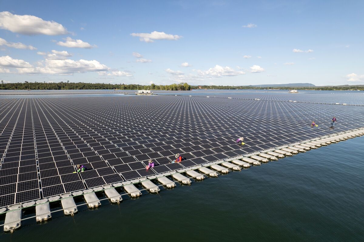 World’s Largest Hydro-Floating Solar Farm Goes Live in Thailand - Bloomberg