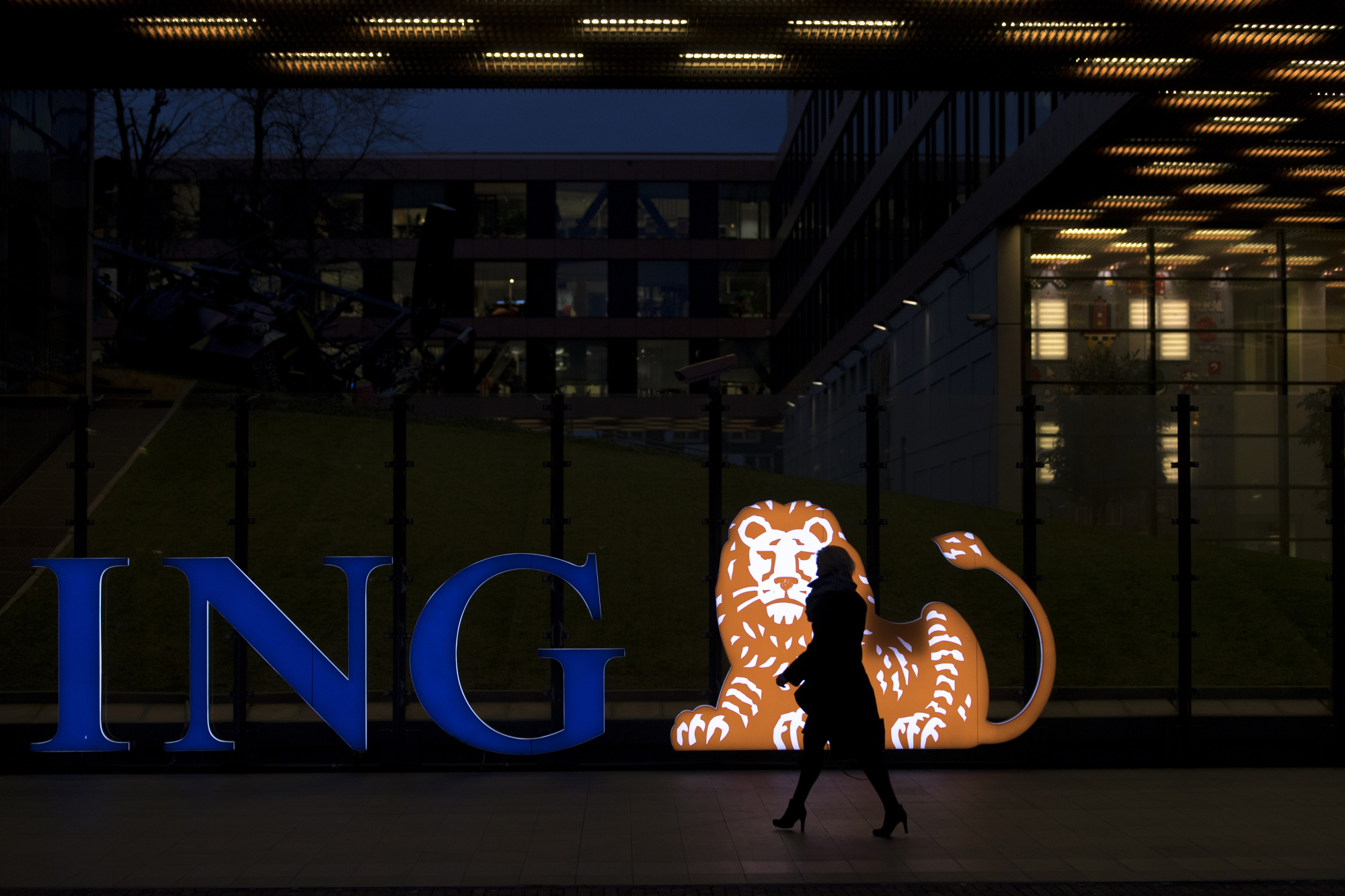 ING Wins Order in Fight Over Oil Tycoon’s Unpaid Debt - Bloomberg