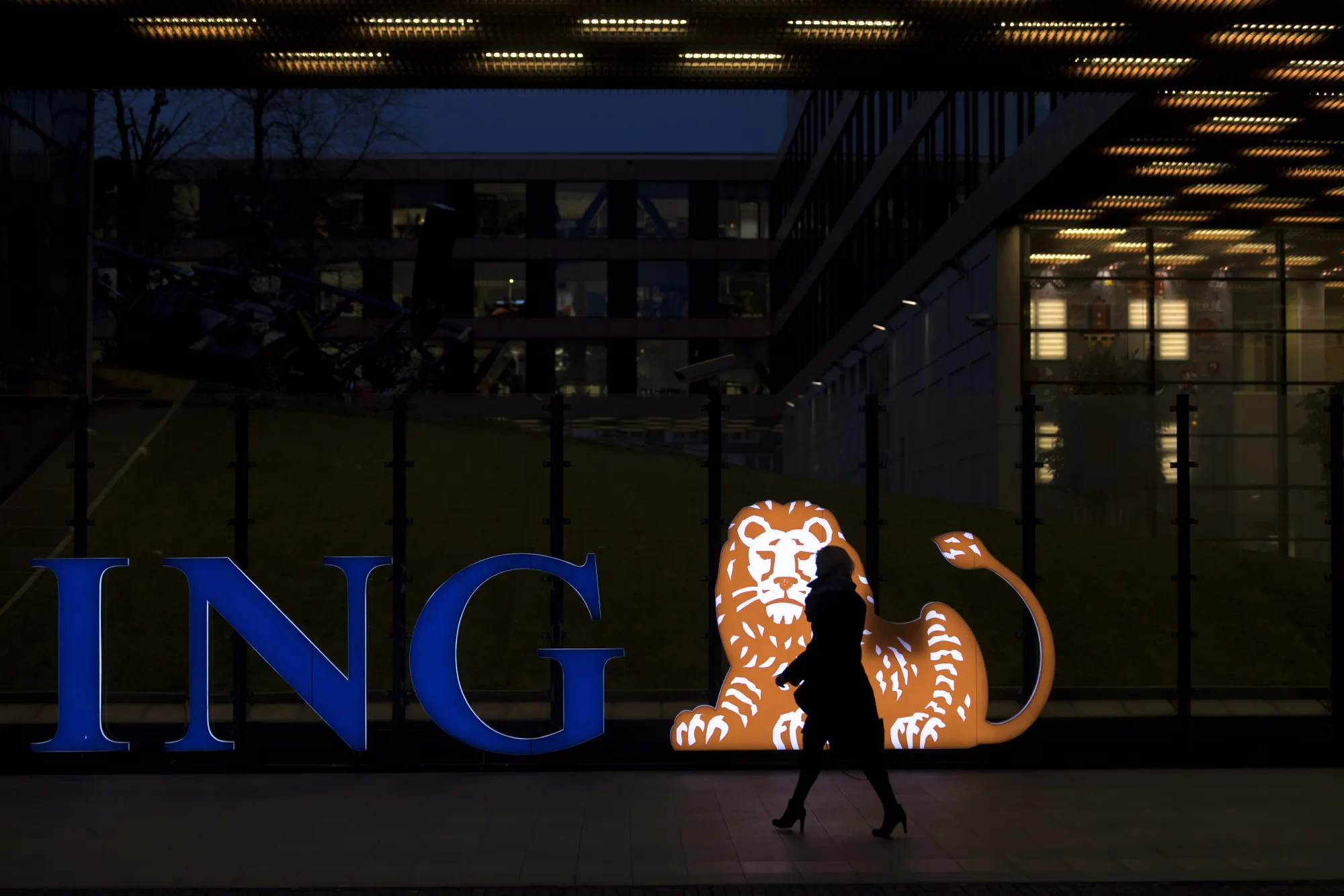 ING Wins Order in Fight Over Oil Tycoon’s Unpaid Debt - Bloomberg