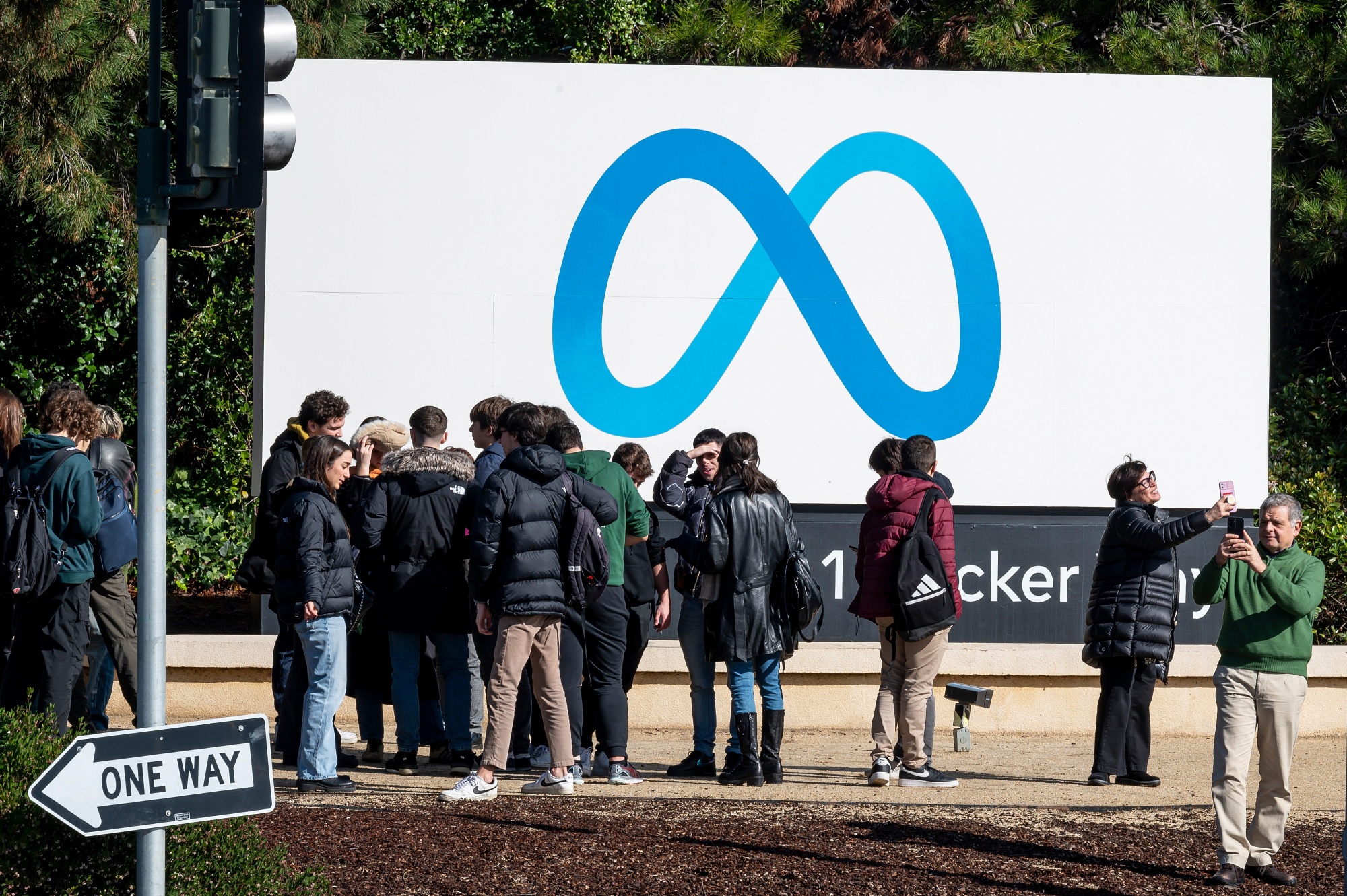 Meta Hit With Rare Sell Rating by BNP Paribas Analyst as AI Investments ...