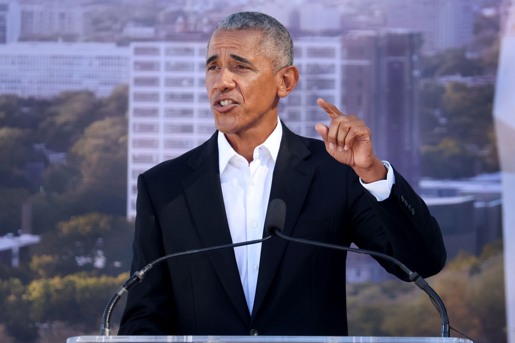 Obama to Attend COP26 UN Climate Summit in Glasgow, Scotland - Bloomberg