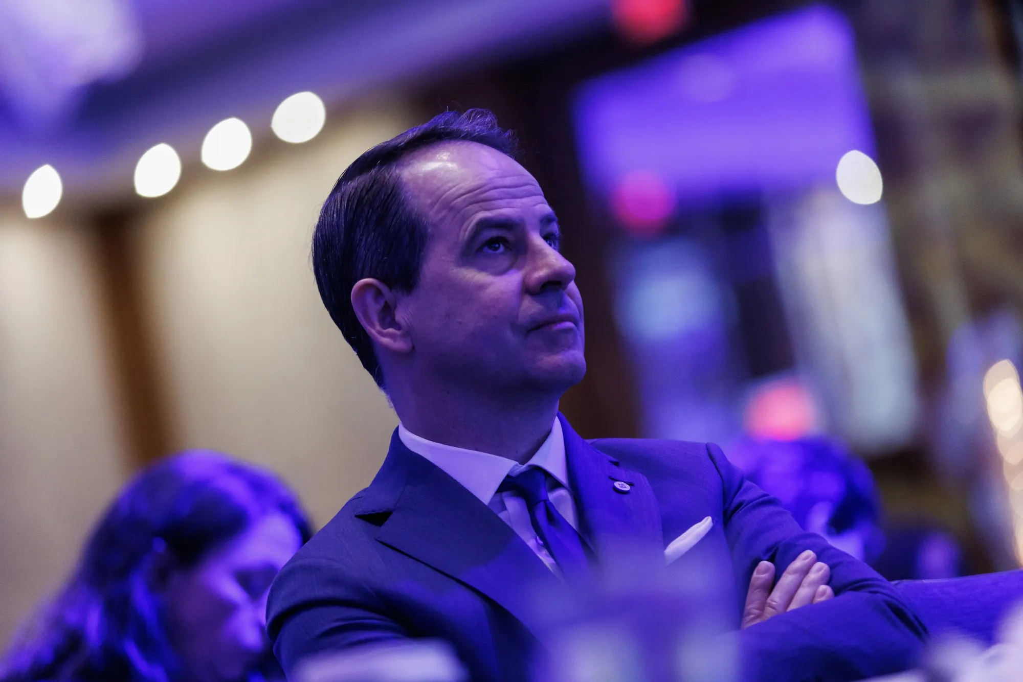 Bank of Montreal, CIBC and Scotiabank CEOs Missed Bonus Targets in ...