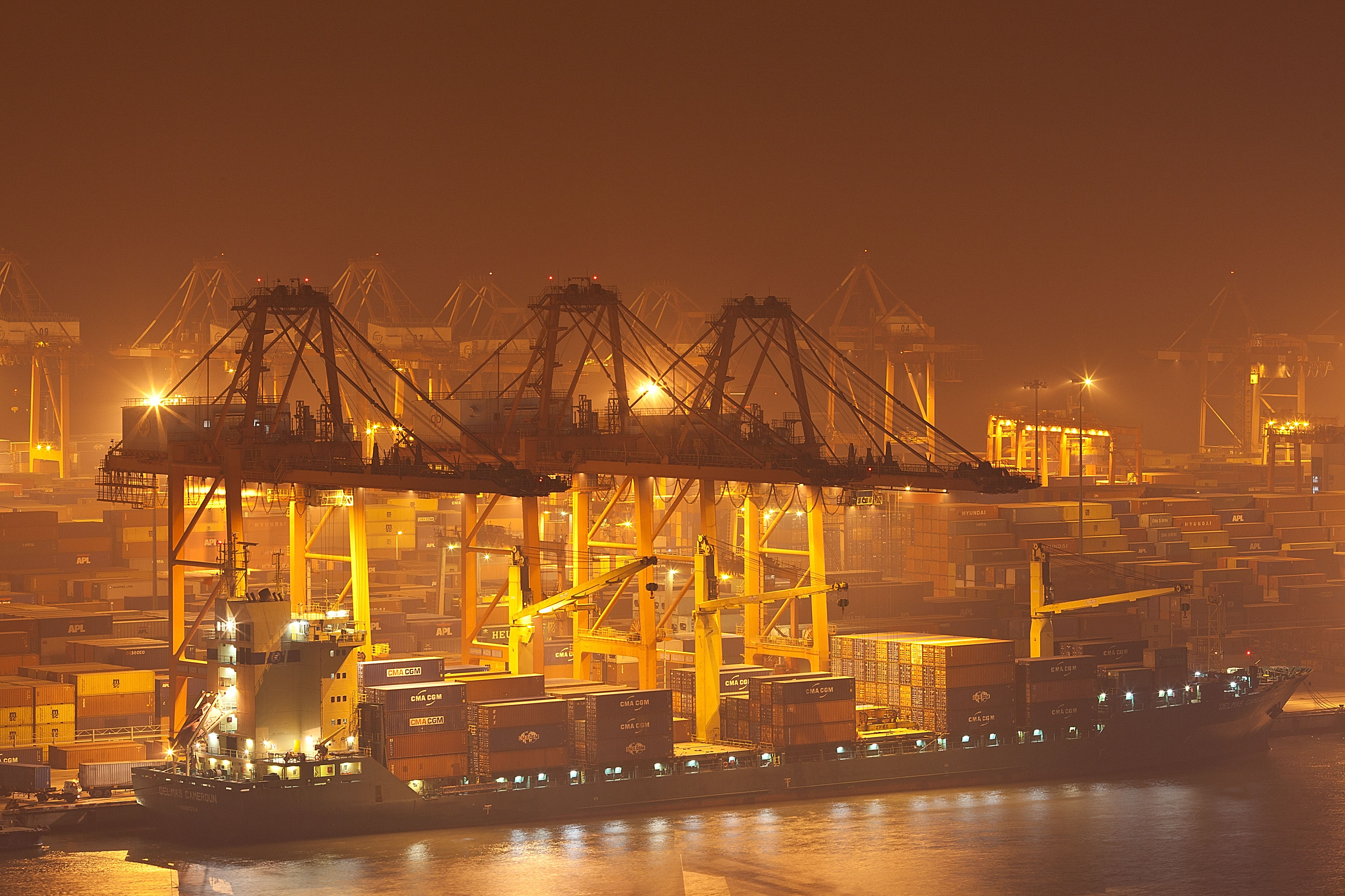 Five Things Everyone Will Be Talking About Today - Bloomberg