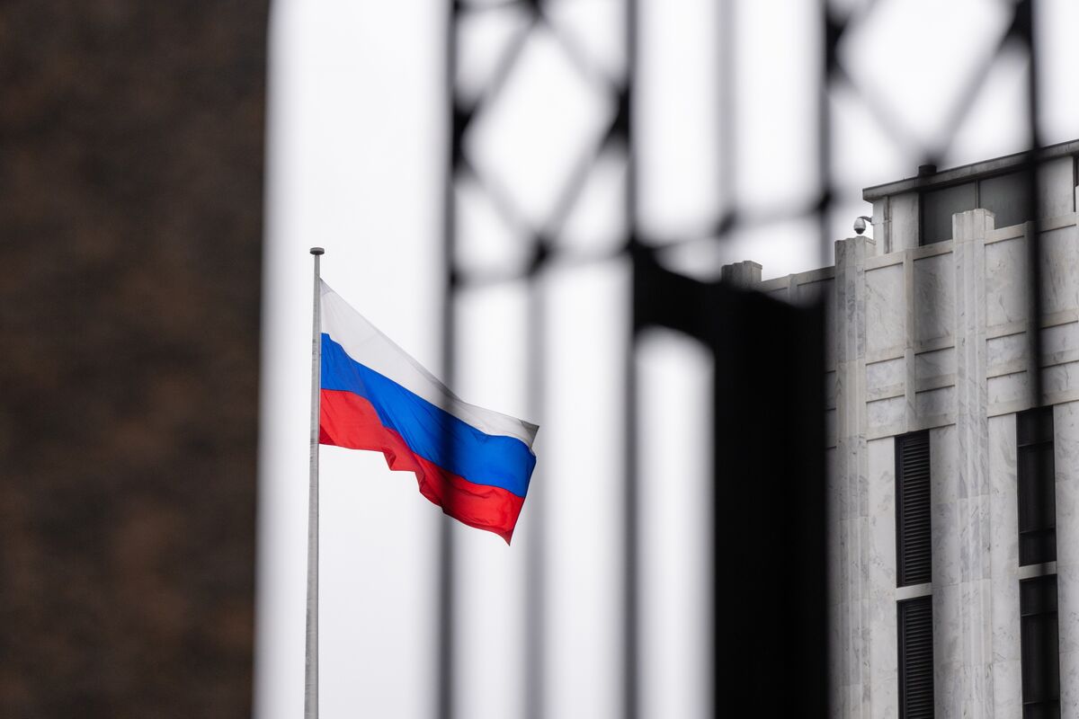 Russia ‘Temporarily’ Halts US Inspections Under New START Treaty ...