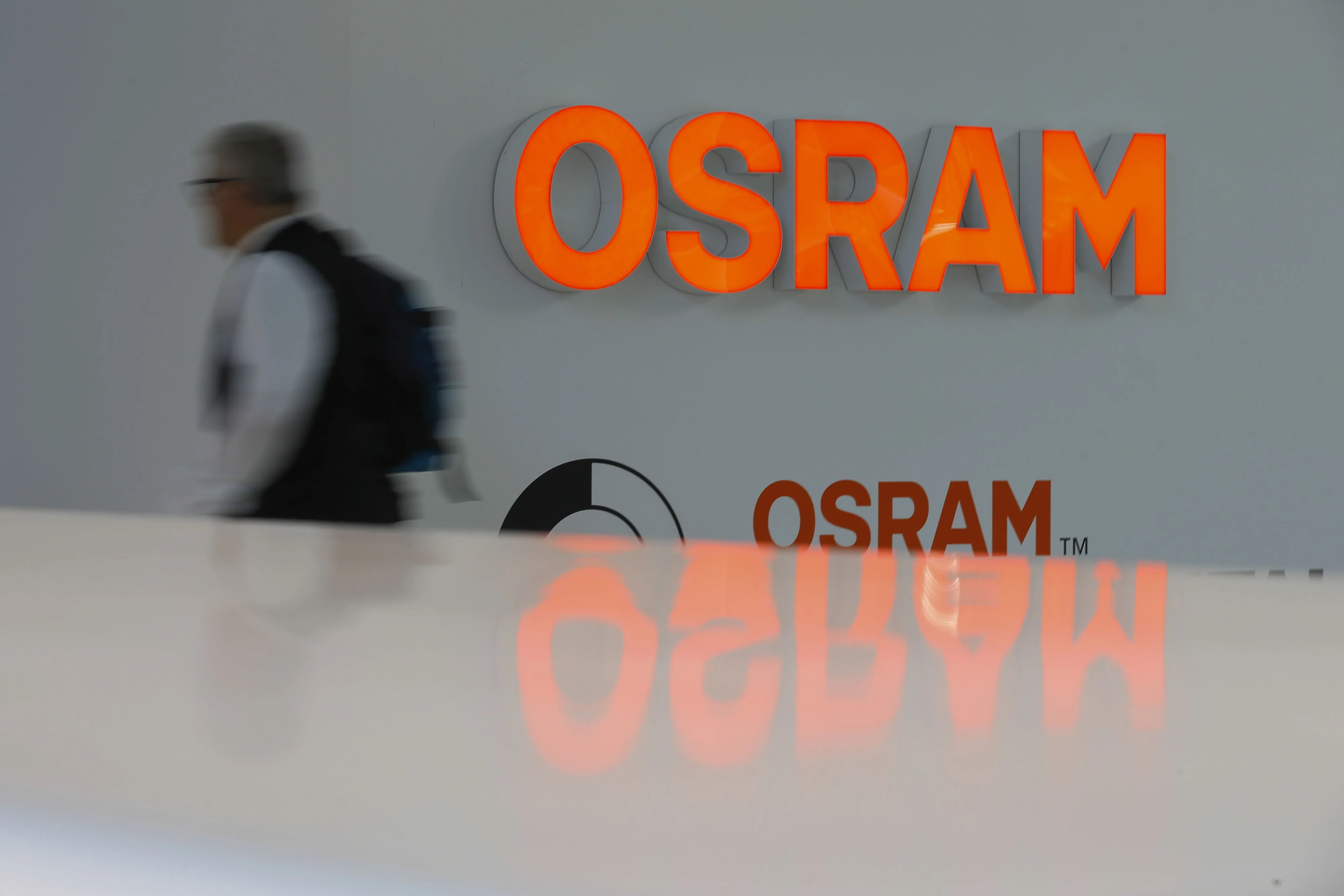 Osram Board Throws Support Behind $4.4 Billion AMS Takeover Bid - Bloomberg