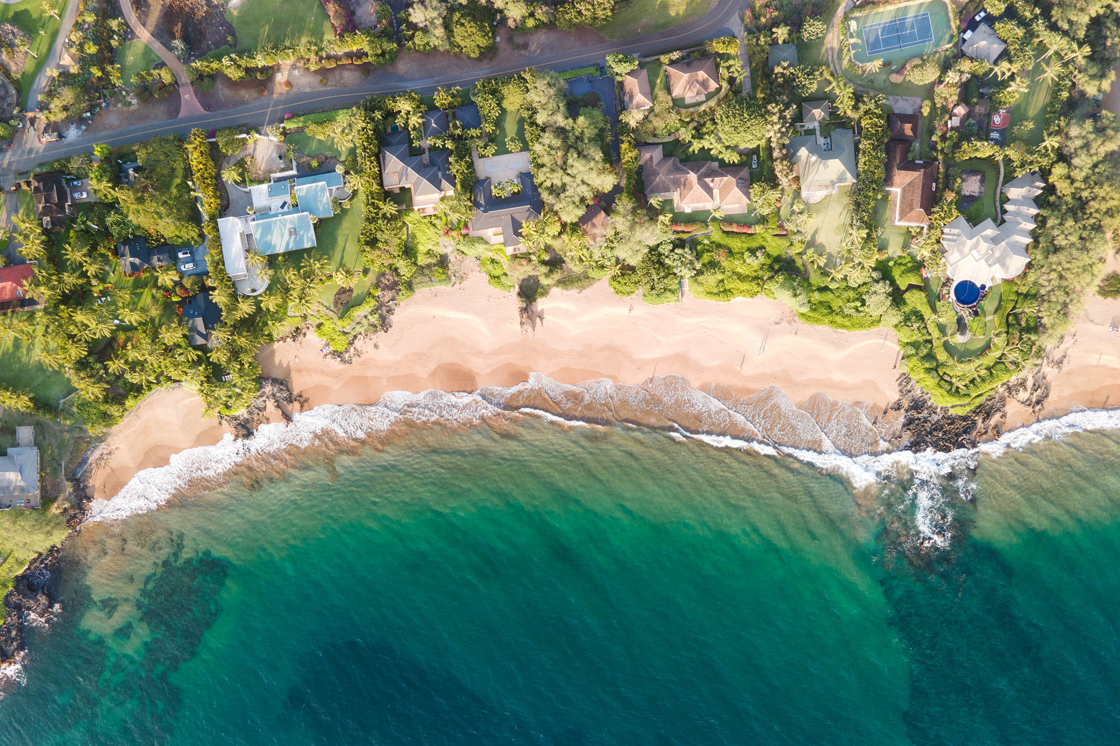 Hawaii Senator Urges Travelers to ‘Consider South Maui’ After Wildfires ...