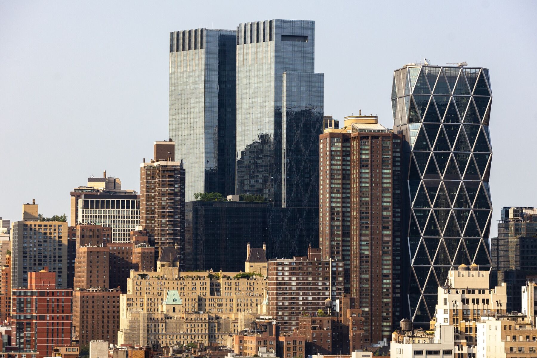 Shadow Lenders to Bridge Real Estate Void Left by Banks, Bonds - Bloomberg