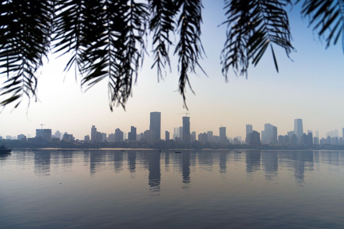 India to Gain From Lesser Restrictions on Banks, RBI Says - Bloomberg