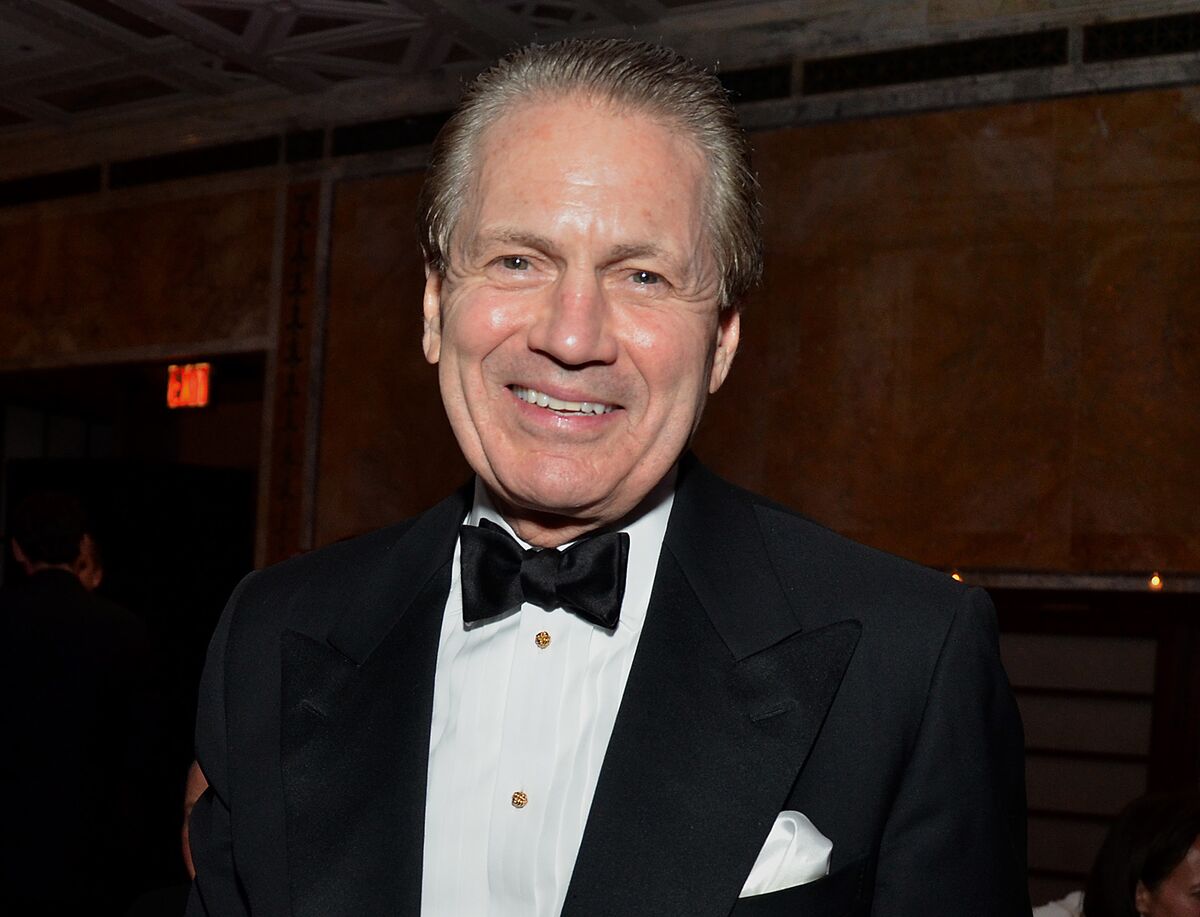 Two Sigma Names Tom Hill to Oversee Private Investment Business - Bloomberg