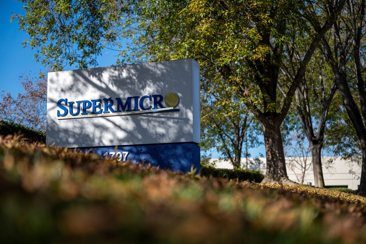 Super Micro Computer Receives Nasdaq Extension | VT News