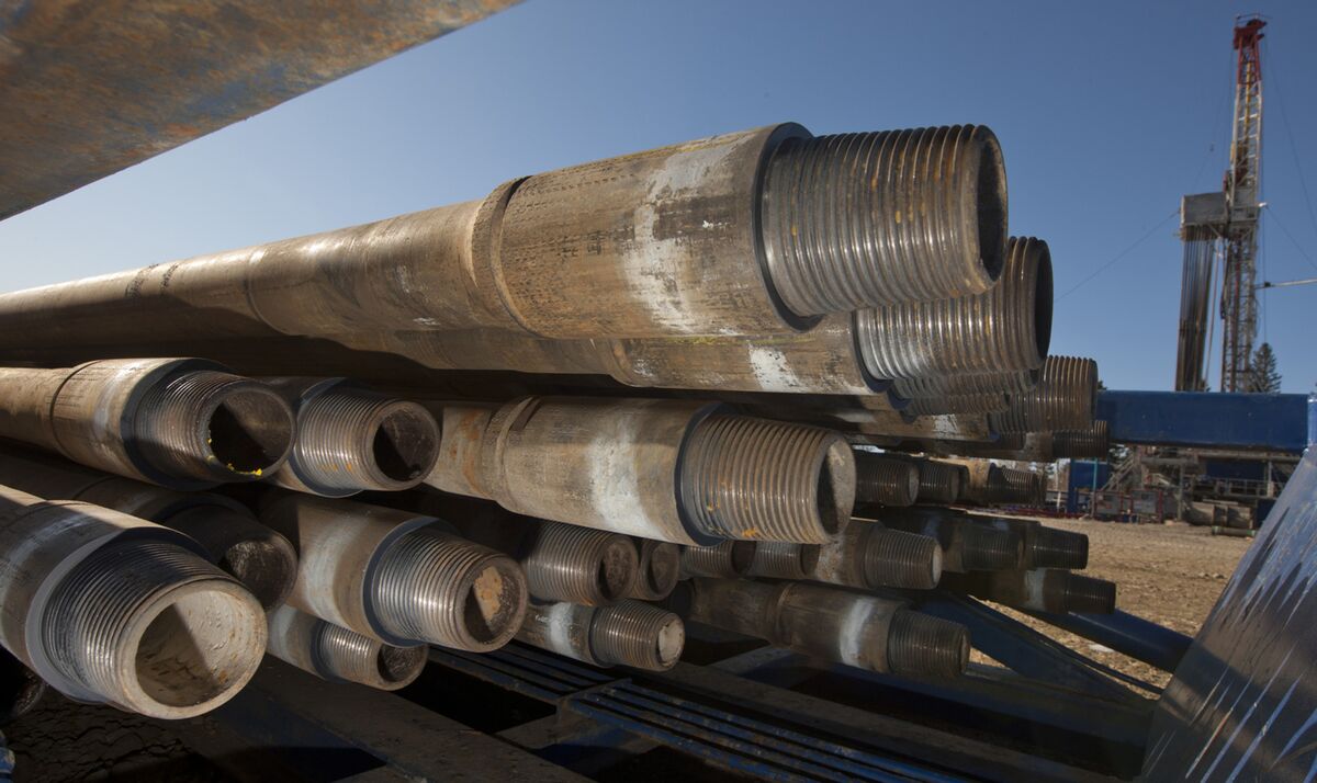 Oil Drillers in Fledgling Alberta Play Shrug Off Glut, Curbs - Bloomberg