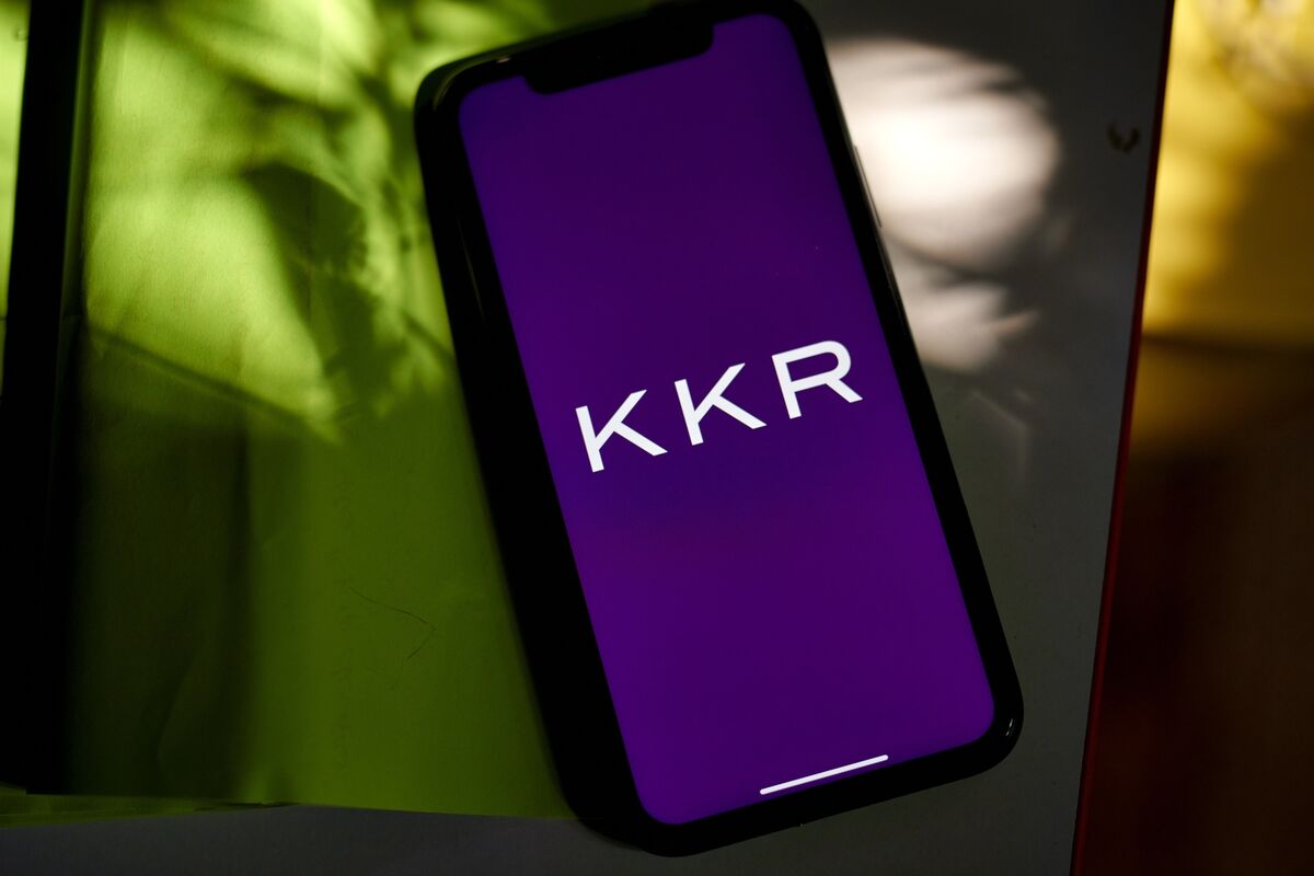 KKR in Talks With Private Credit Funds to Finance Perpetual Bid - Bloomberg