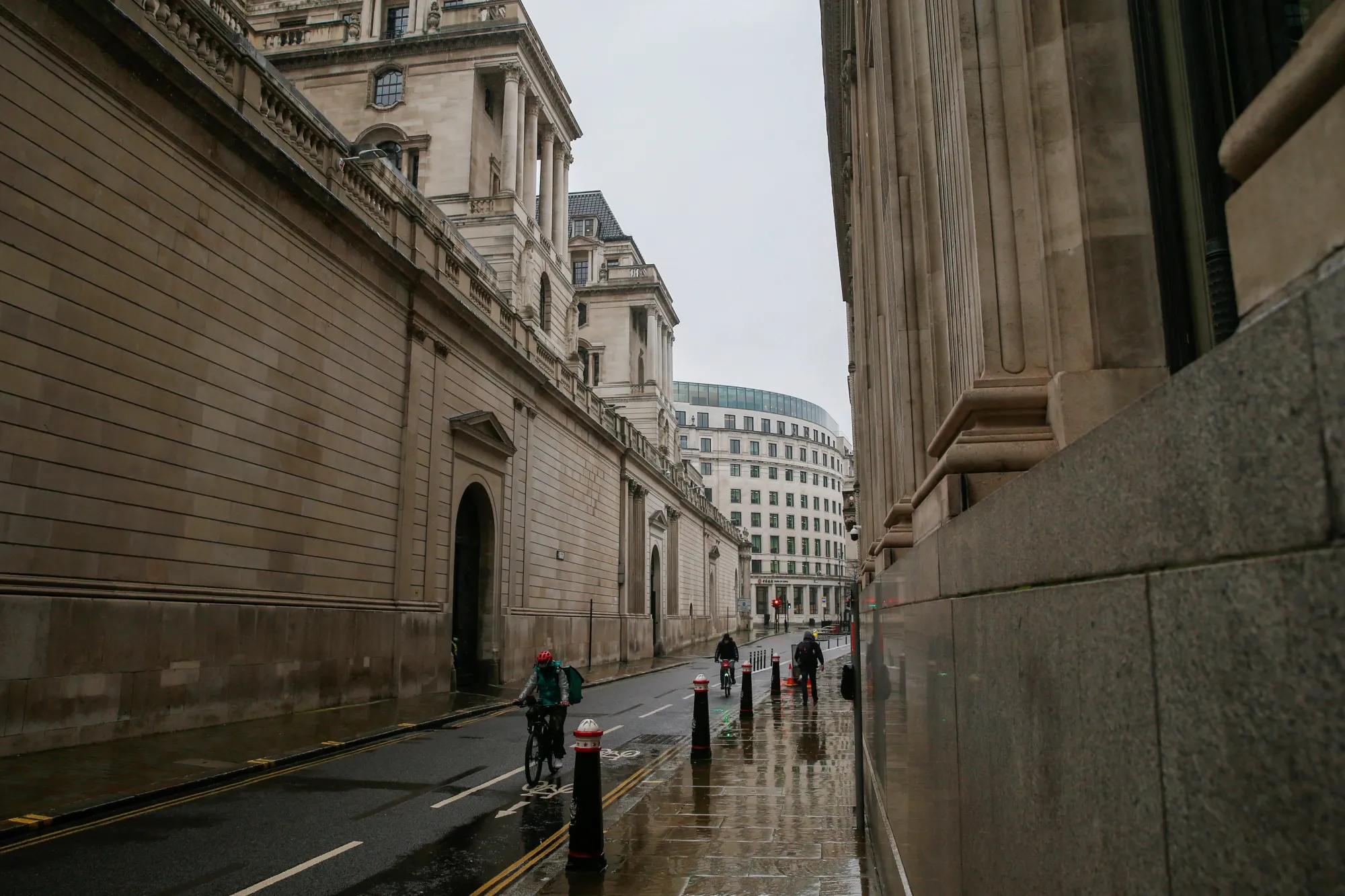 BOE Rising Star Alex Brazier Will Leave Bank This Year - Bloomberg