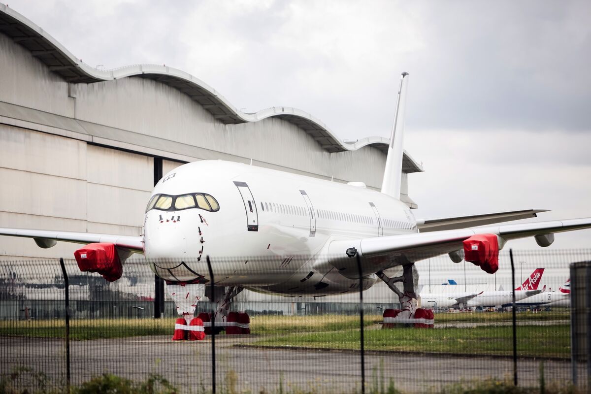 Airbus Cuts Full-Year Delivery Target Amid Supply Woes - Bloomberg