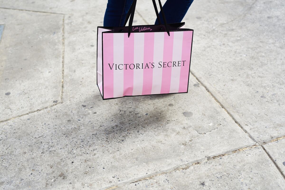 Victoria’s Secret Has Limited Options in Sycamore Battle - Bloomberg