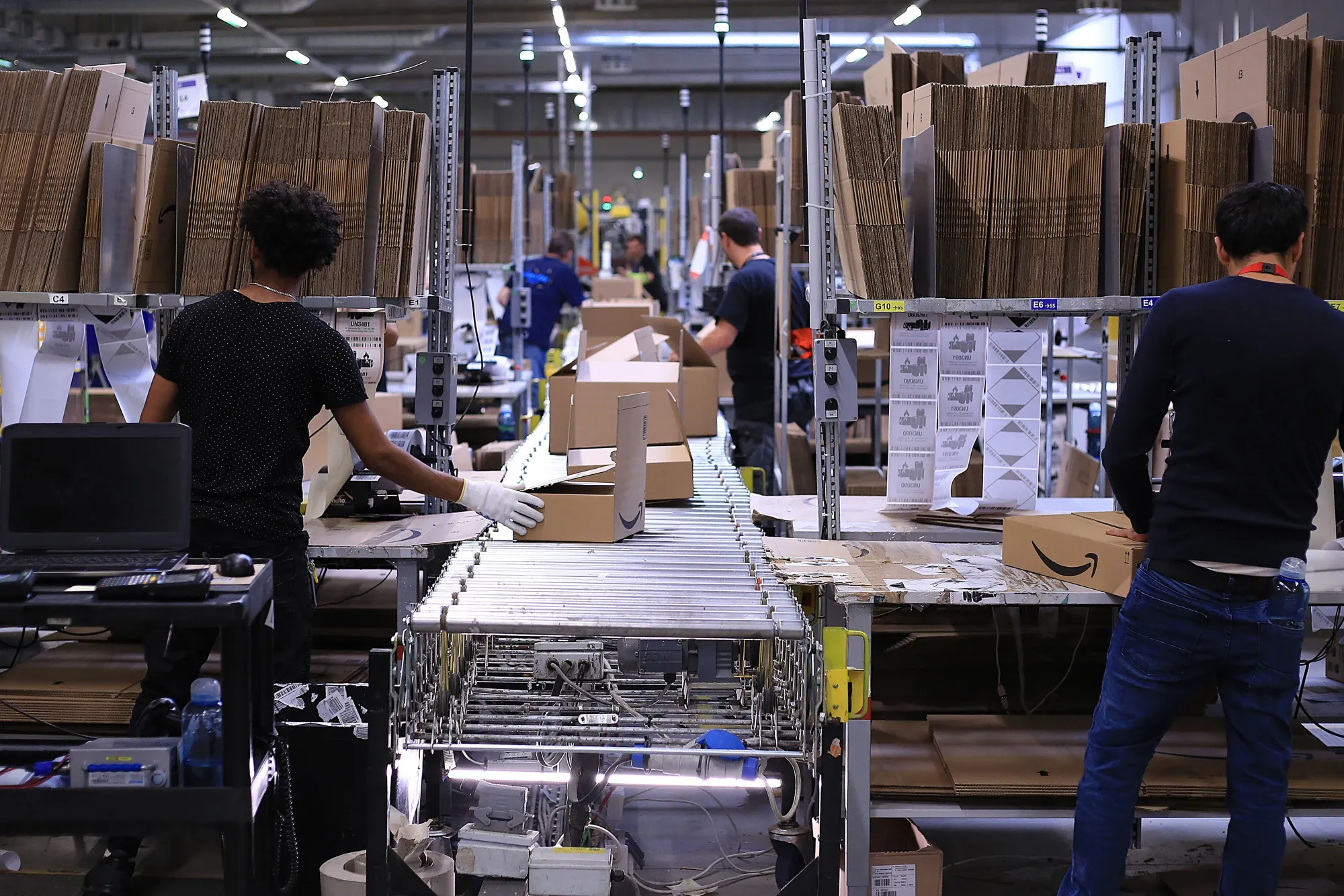 Amazon Prime’s Brazil Debut Sends Latin American Retailers Lower ...