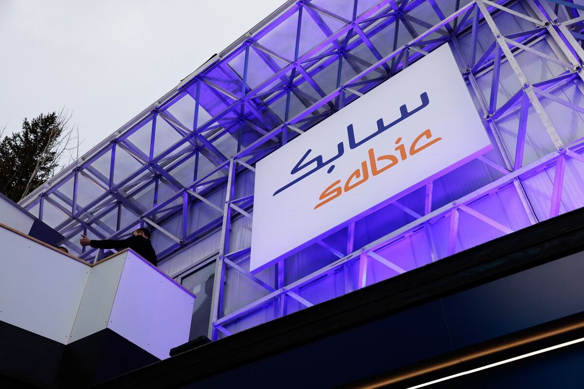 Sabic Slumps on Move to Downsize With Asset Sales in Europe, US - Bloomberg