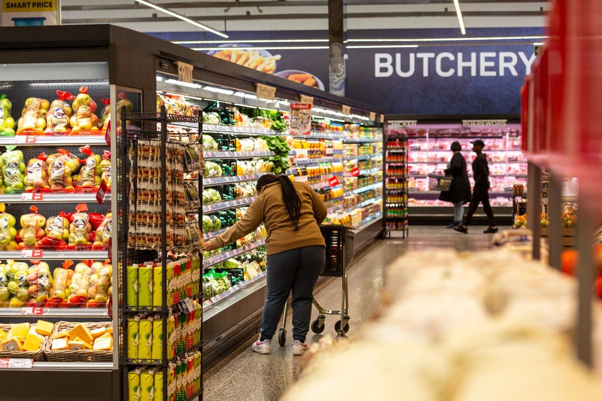 South Africa Primed for Consumer-Led Rebound as Inflation Cools - Bloomberg