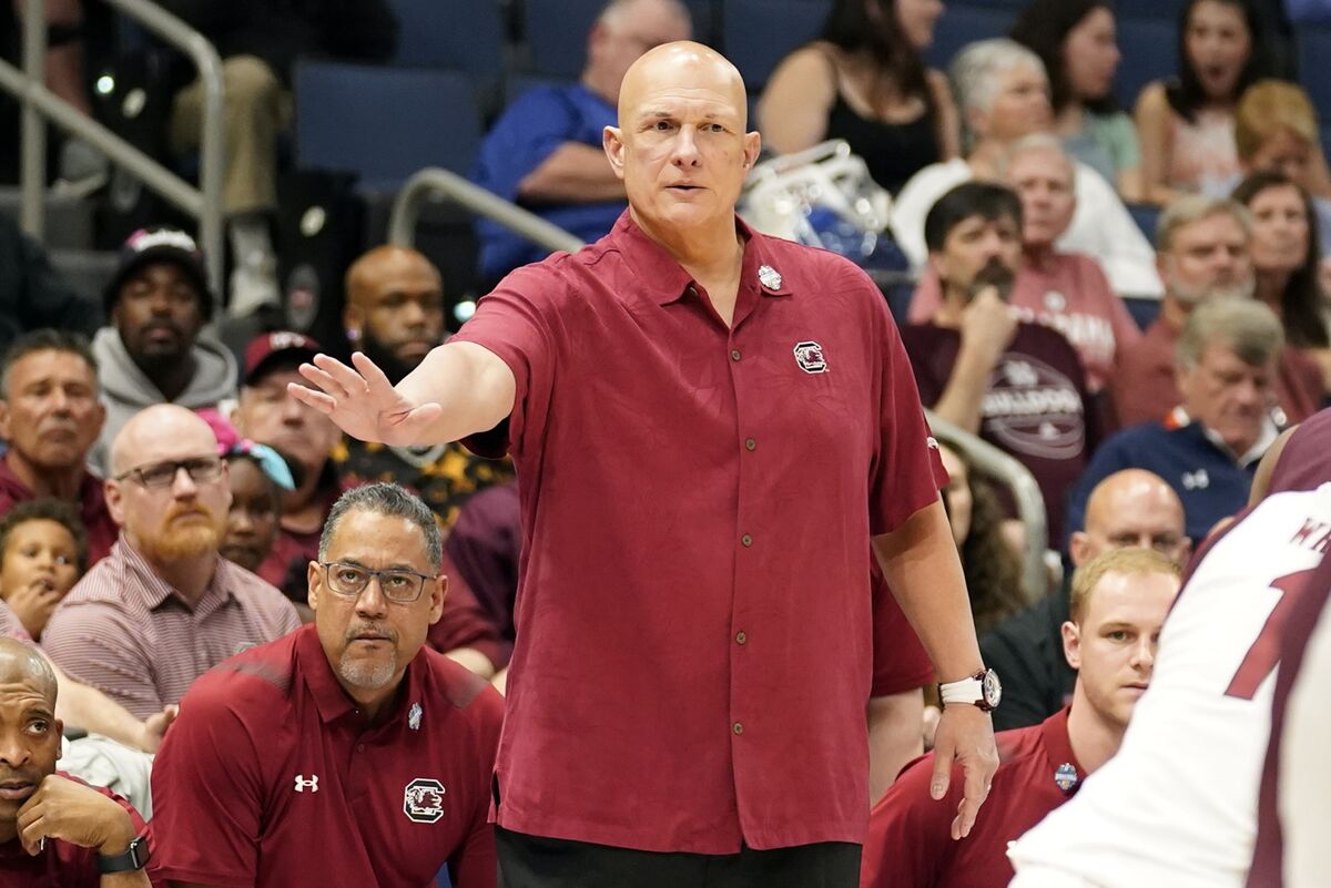 South Carolina Fires Martin After 10 Seasons as Men's Coach - Bloomberg