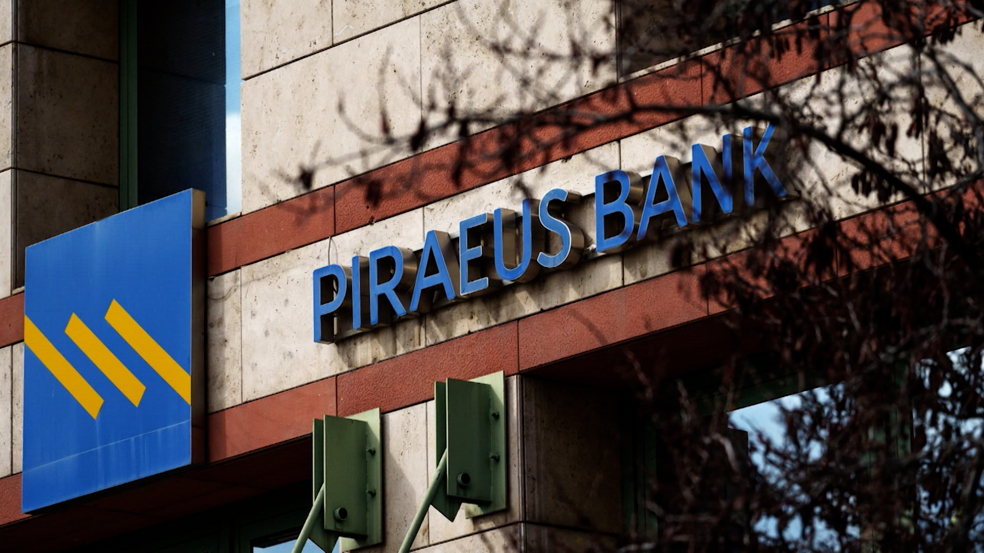 Watch Piraeus Bank Sees Dividend Payment for First Time Since 2008 ...