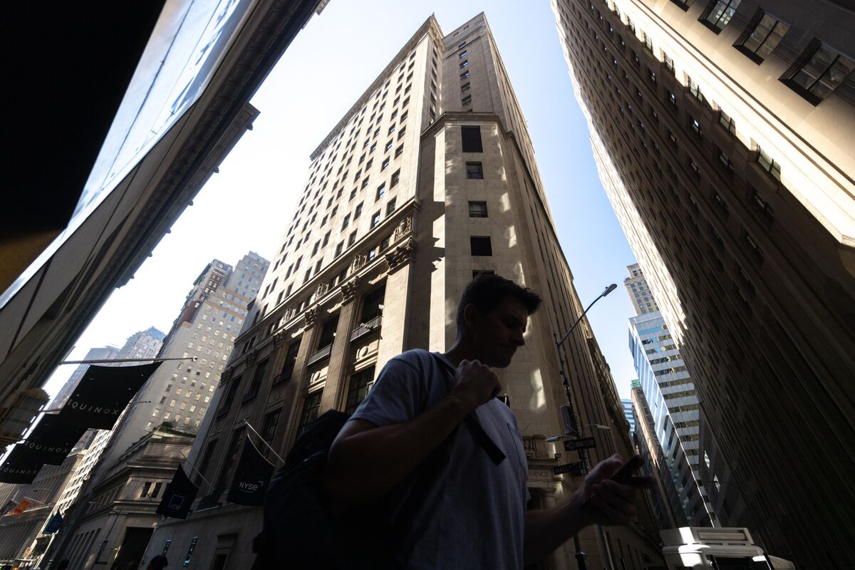 Global Stocks Optimism Flashes Sell Signal, BofA Survey Shows - Bloomberg