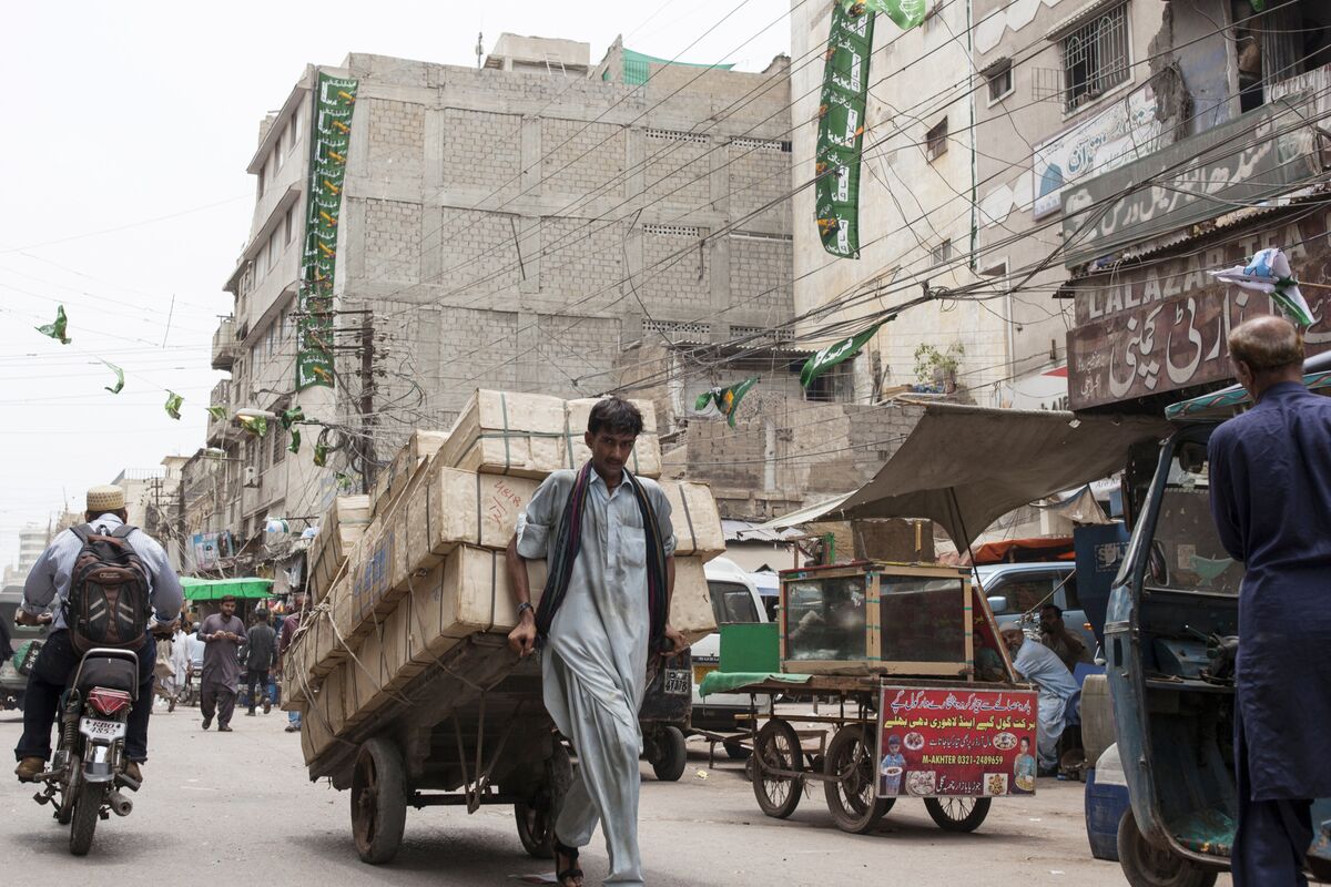 Pakistan to Decide on More Than $12 Billion Bailout in Six Weeks ...