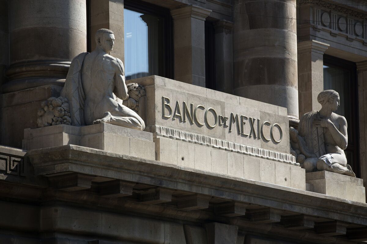 Mexico and Peru to Extend Record Key Rate Hikes: Decision Guide - Bloomberg