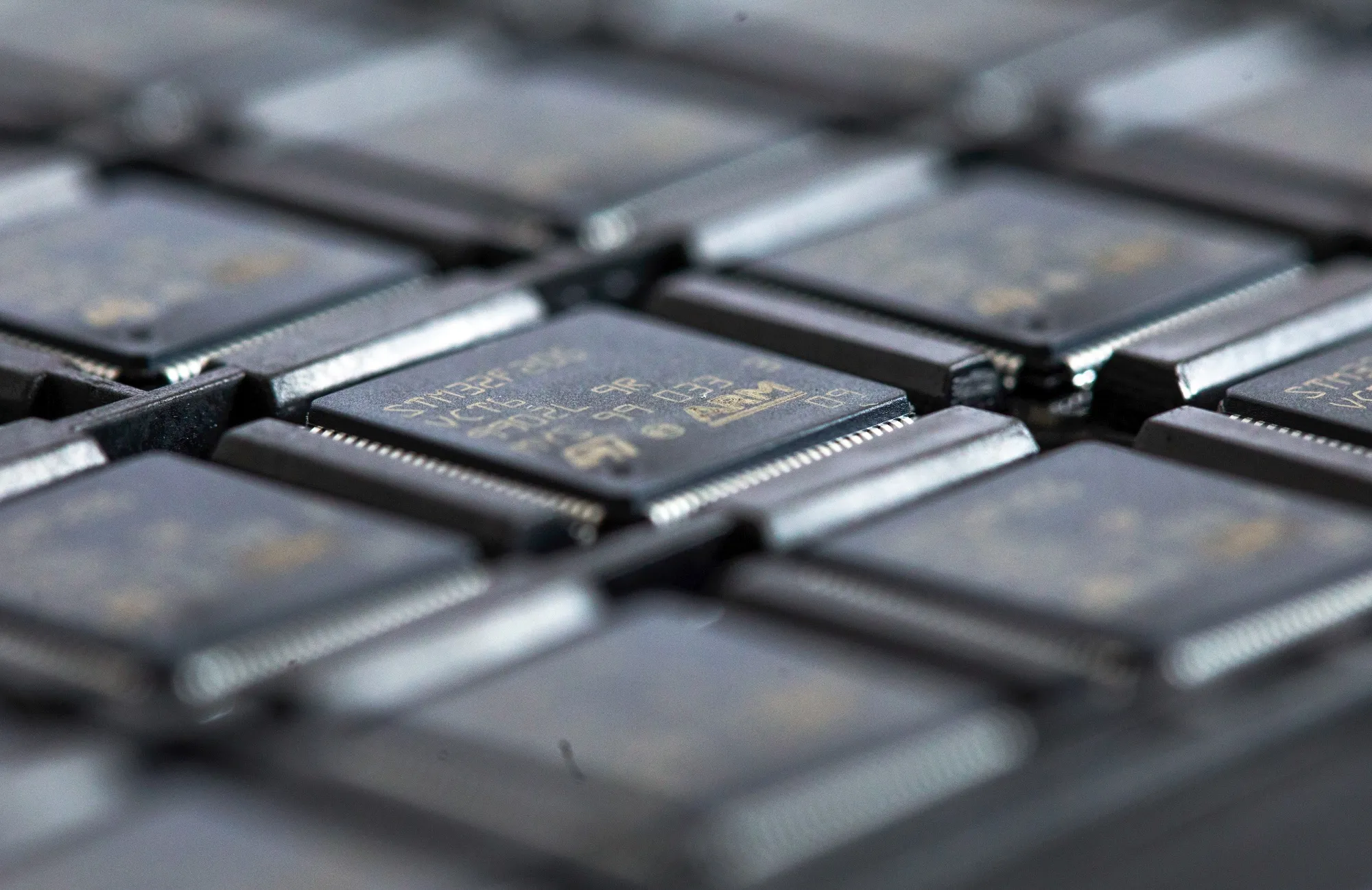 Arm (ARM) Shares Slip After Chip Designer Gives Tepid Annual Forecast ...