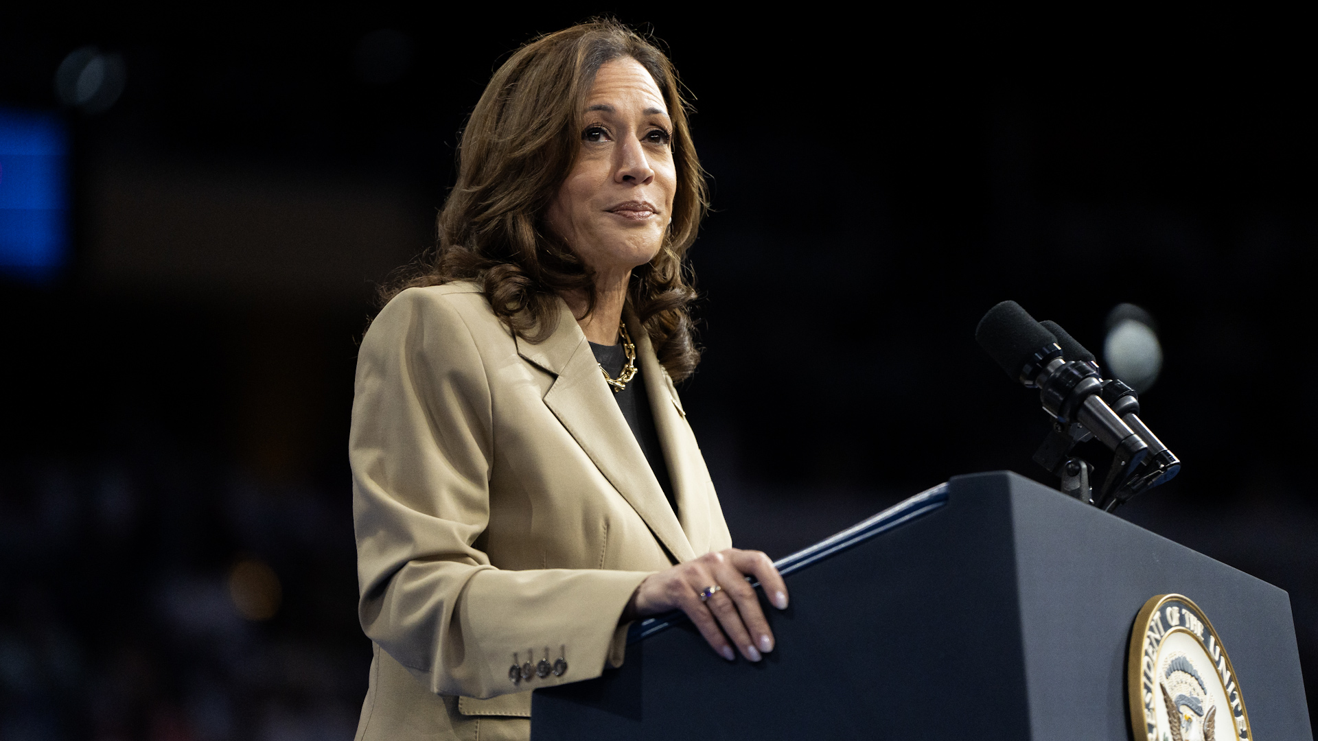 Watch Harris Promises to Reveal Economic Policies - Bloomberg
