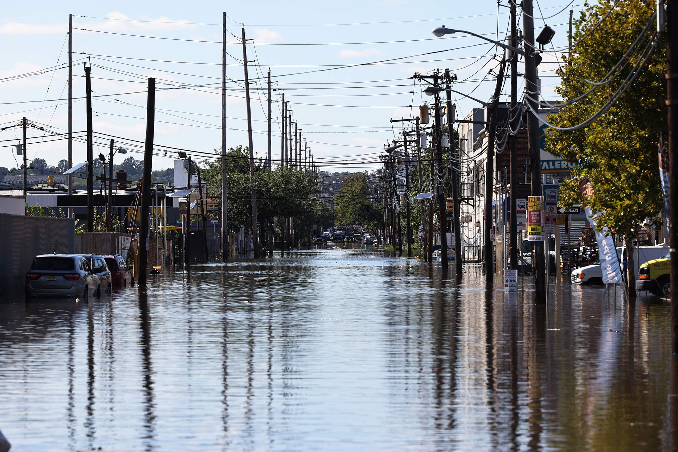 N.J. Death Toll Rises to 30 After Flooding From Hurricane Ida - Bloomberg