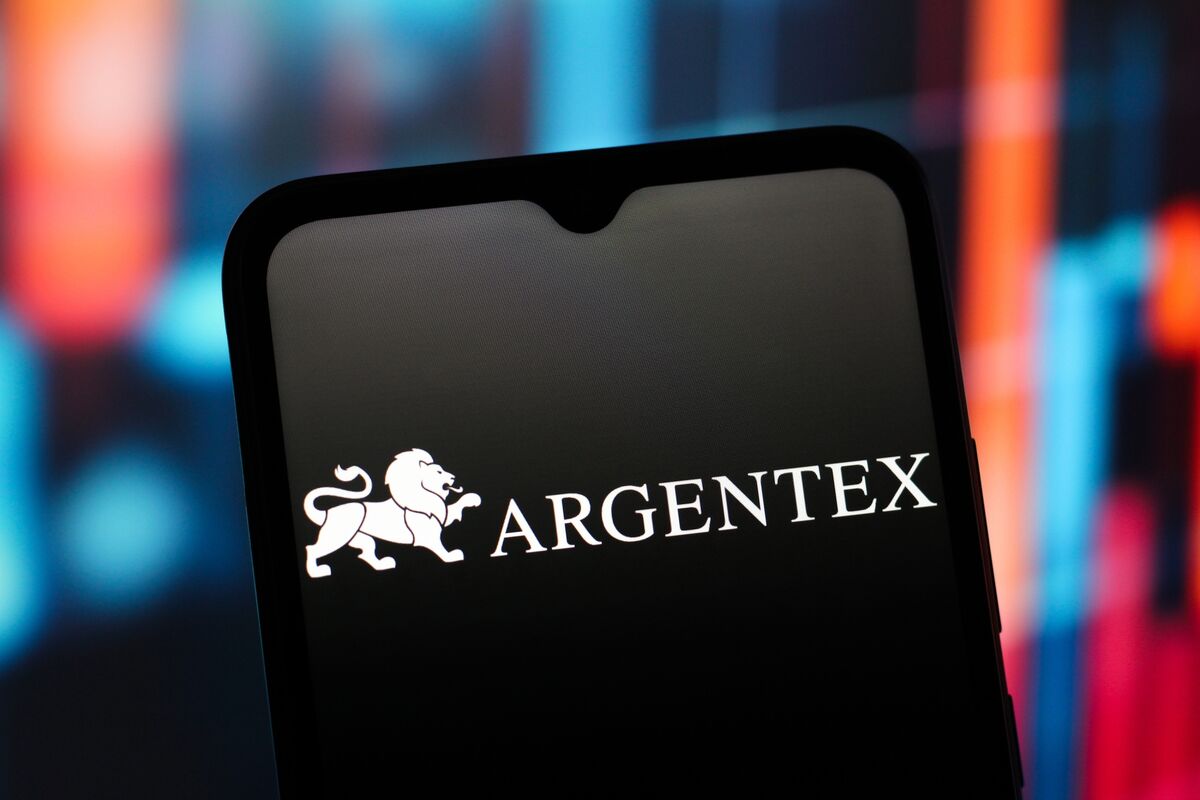 Argentex Leaves Harborne’s IFX Waiting Over £34 Million Loans - Bloomberg