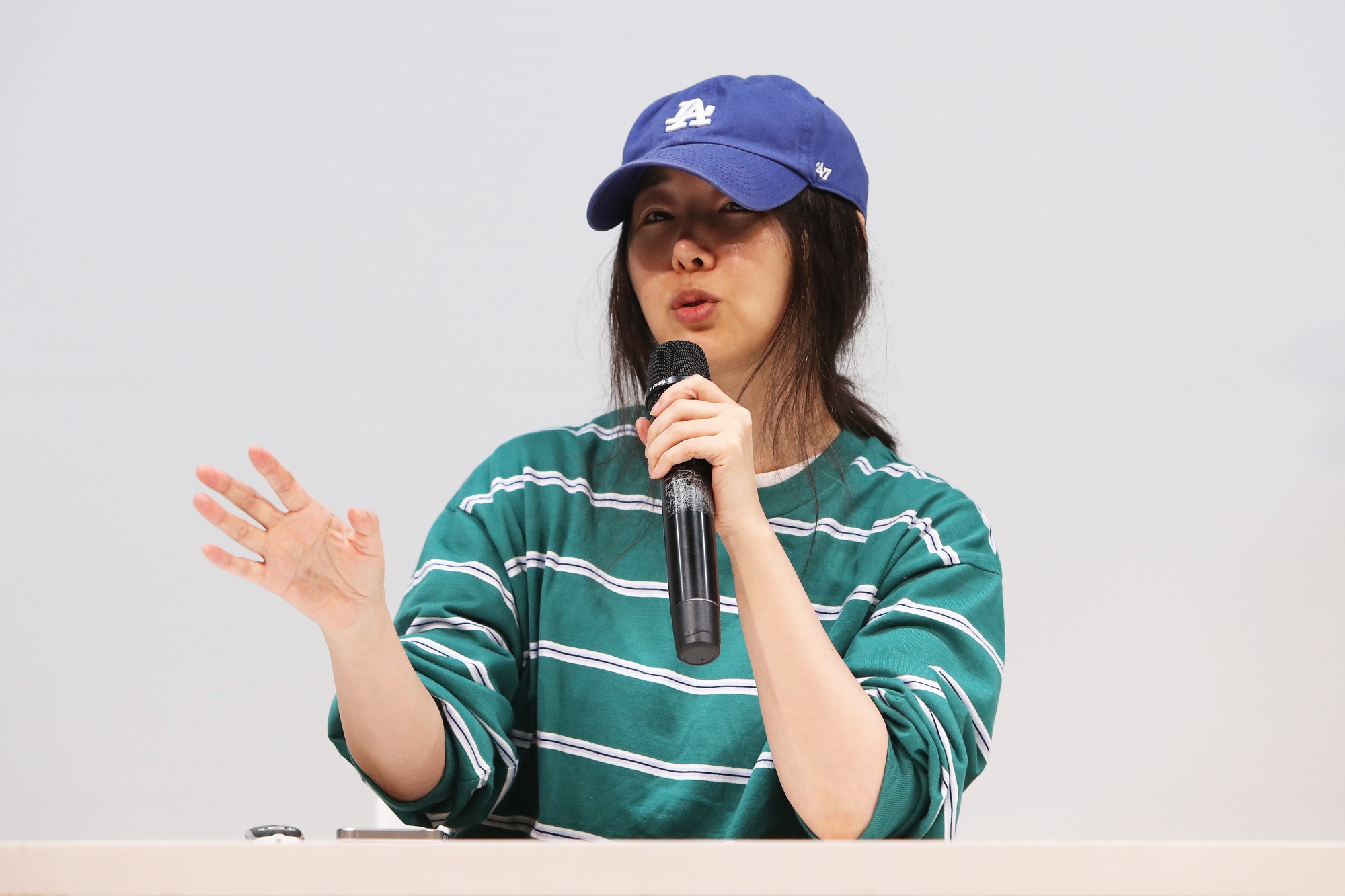 Hybe's Internal Strife with Ador CEO Min Hee-jin Wipes Out $873 Million - Bloomberg