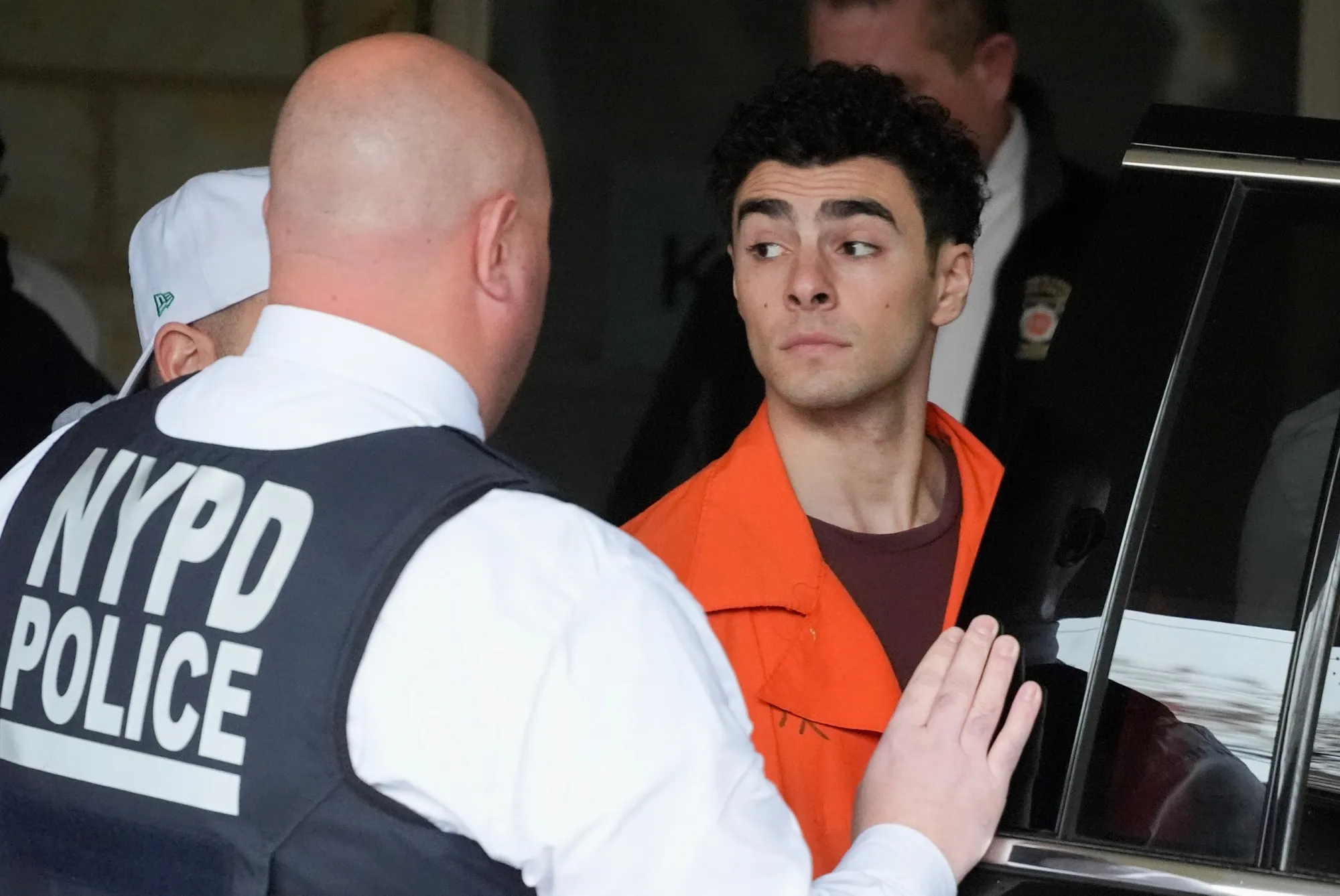 Luigi Mangione Due in NY Court on Murder Charges Over UnitedHealthcare Shooting - Bloomberg